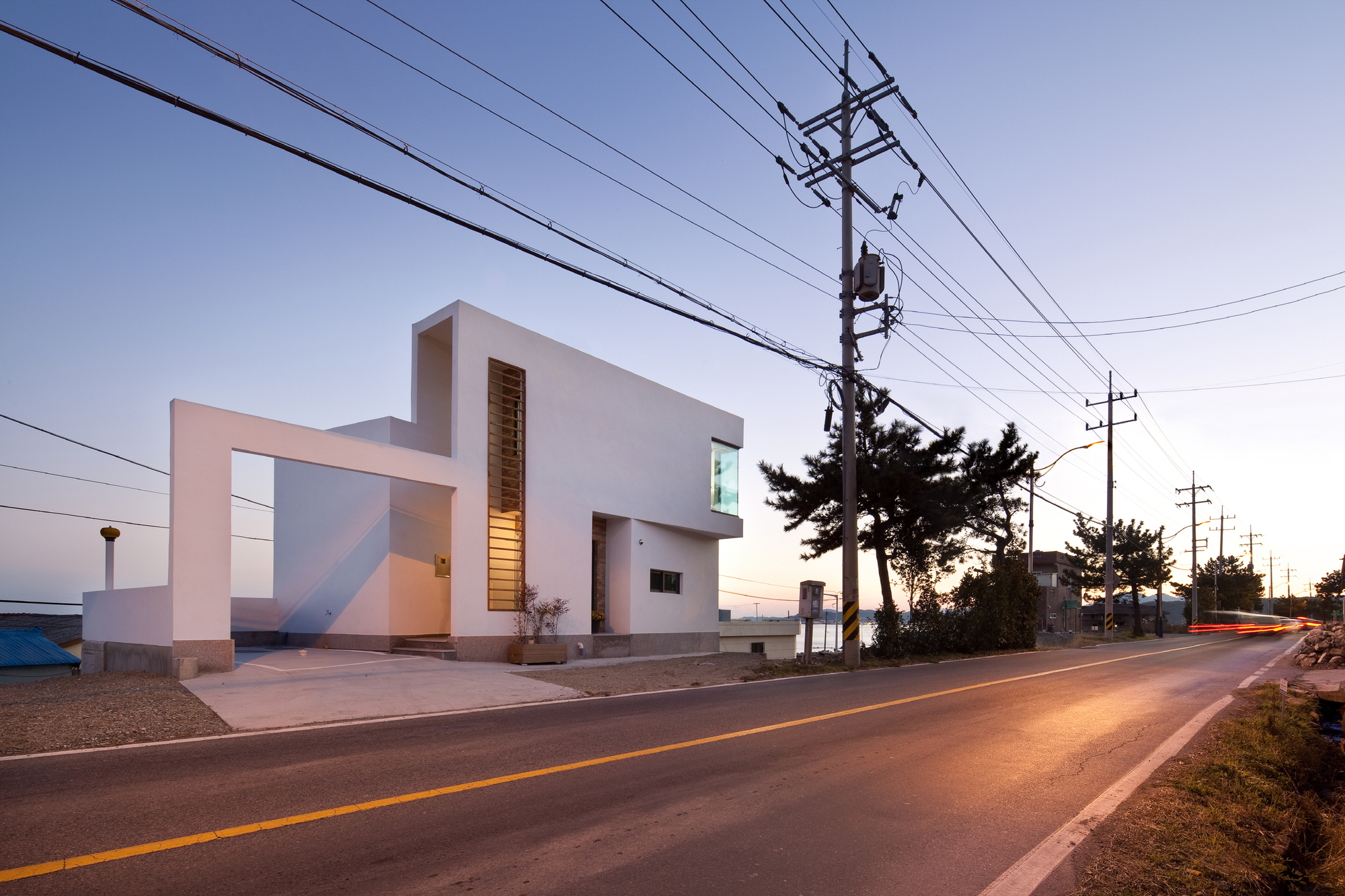 Gallery of Half House / Architects Group RAUM - 14