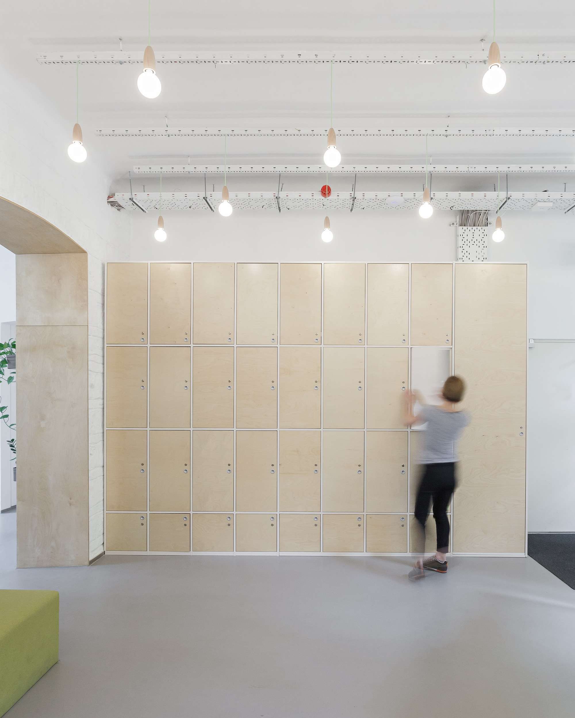 Gallery of FLOW Hostel / Partizan Architecture - 17