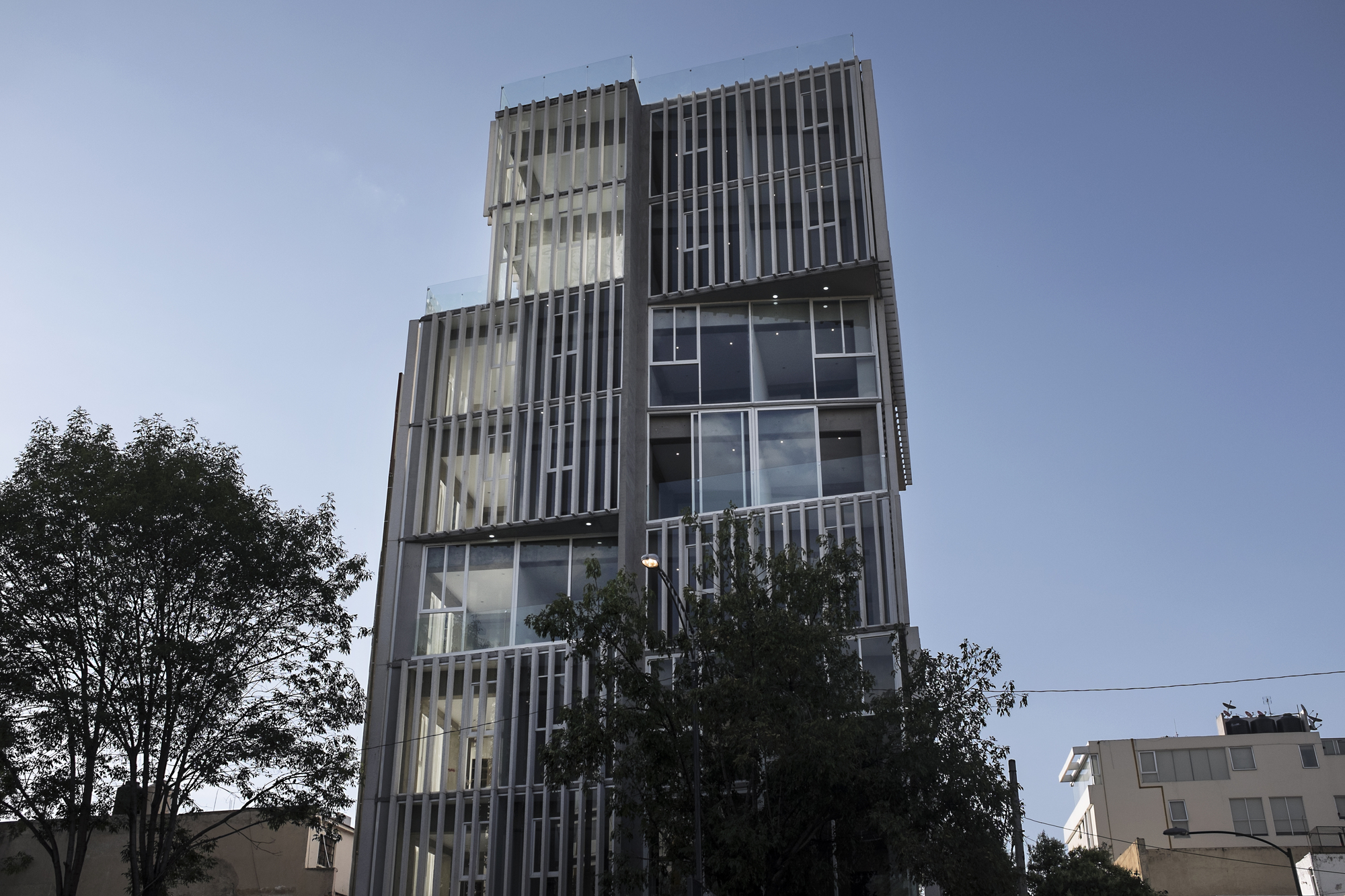 Gallery of Malmo Building / Taller David Dana - 16