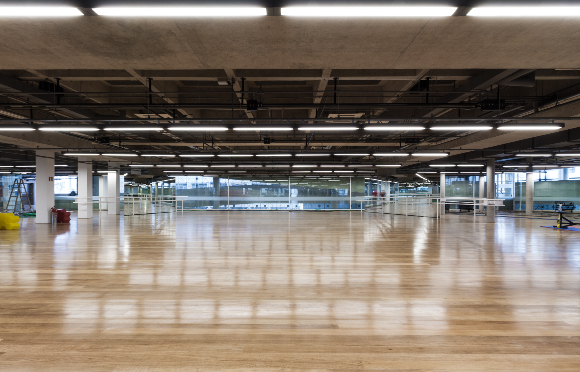 Galeria de Sesc 24 de Maio de Paulo Mendes da Rocha e MMBB é inaugurado ...