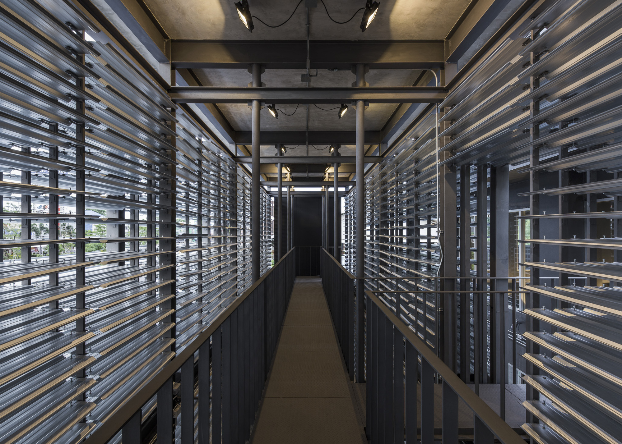 Gallery of CLASS Cafe Buriram / Sake Architects - 31