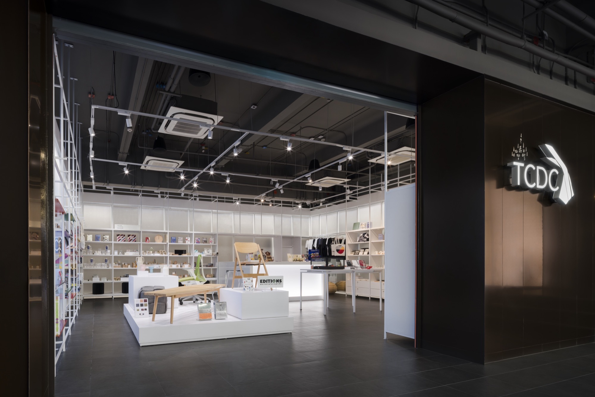 Gallery of Thailand Creative and Design Center / Department of ...