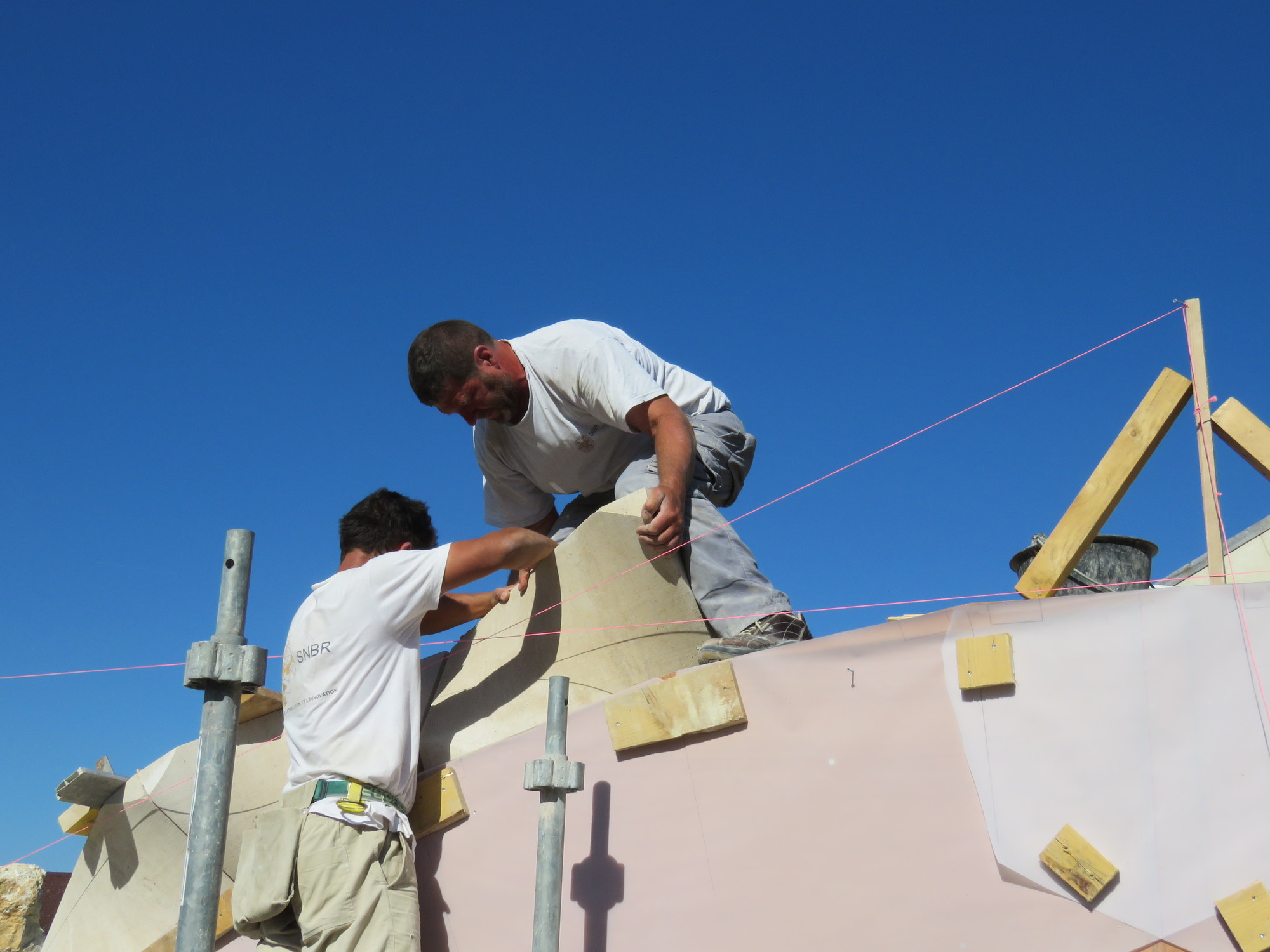 Gallery of This Stone Vault Prototype Creates Almost No Material Waste - 16