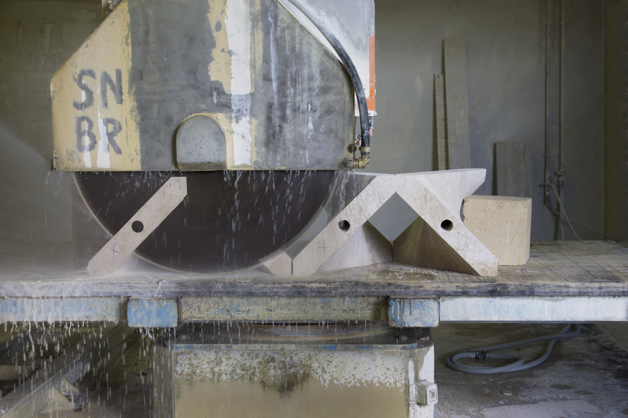 Gallery of This Stone Vault Prototype Creates Almost No Material Waste - 25