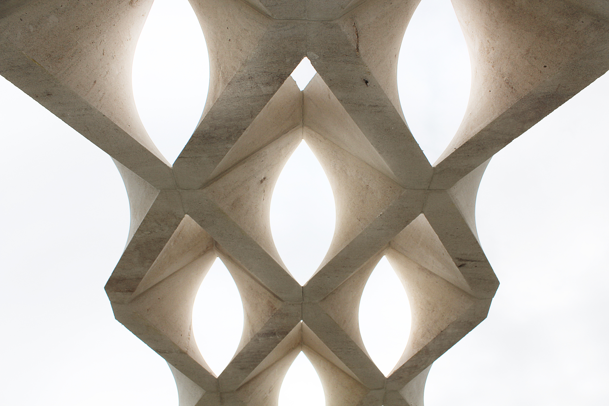 Gallery of This Stone Vault Prototype Creates Almost No Material Waste - 7