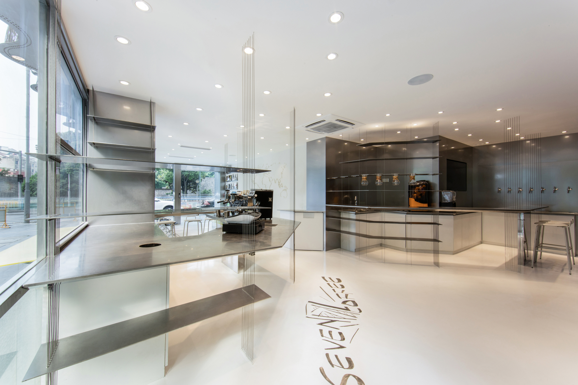 Gallery of Seven Coffee / dongqi Design - 7