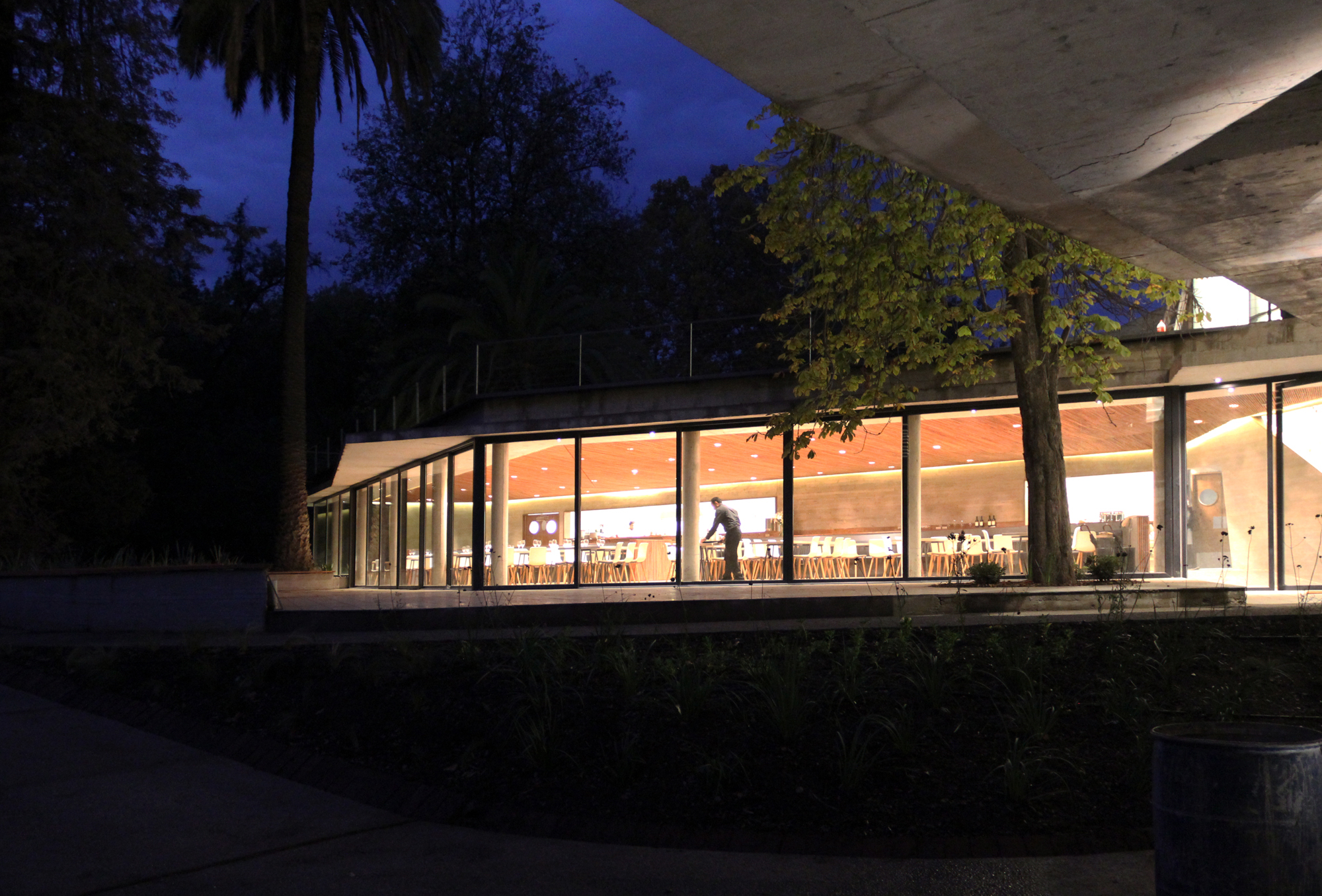 Gallery of Park and Residence 'Las Majadas de Pirque' / Lyon Bosch ...