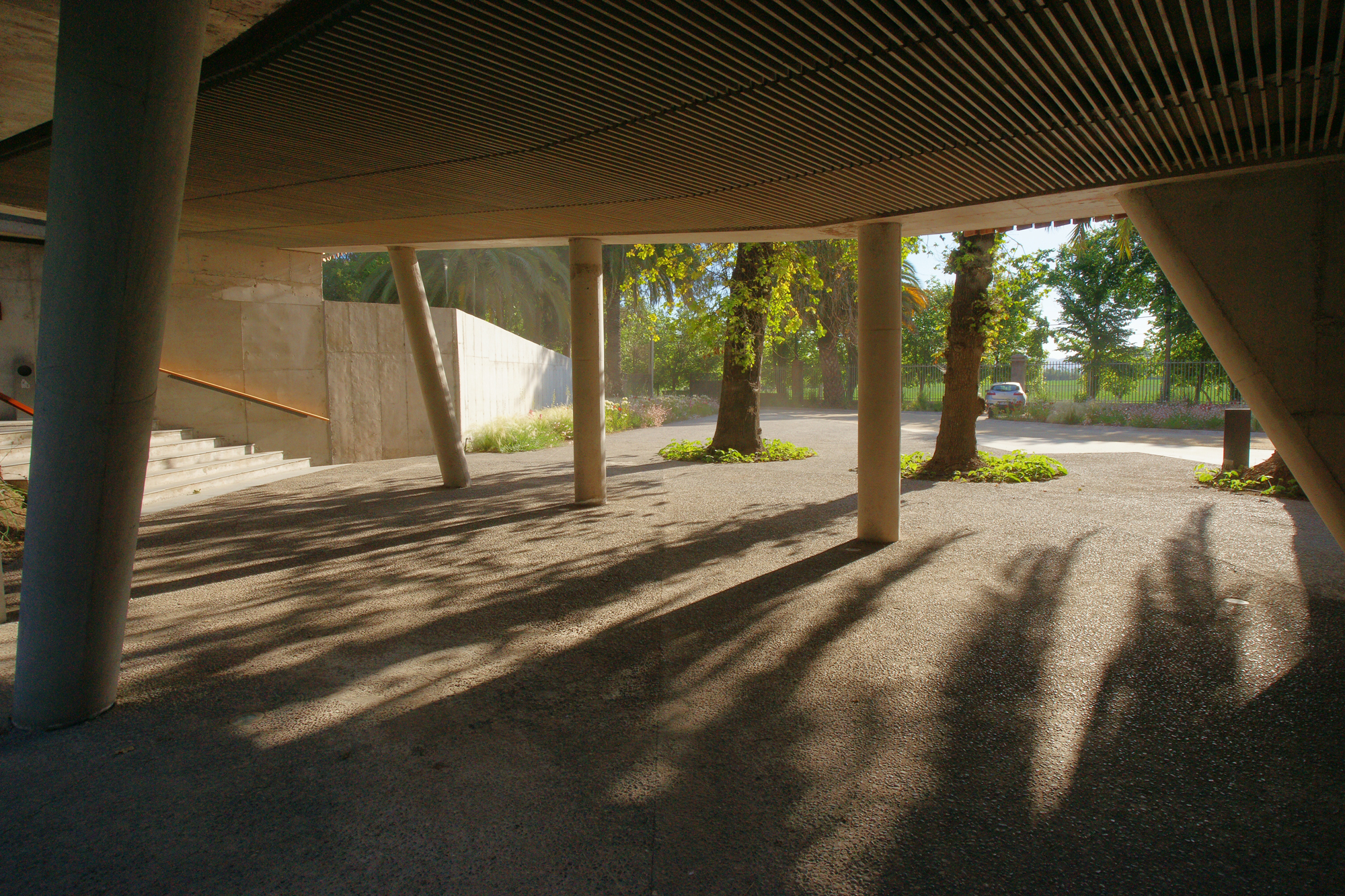 Gallery of Park and Residence 'Las Majadas de Pirque' / Lyon Bosch ...