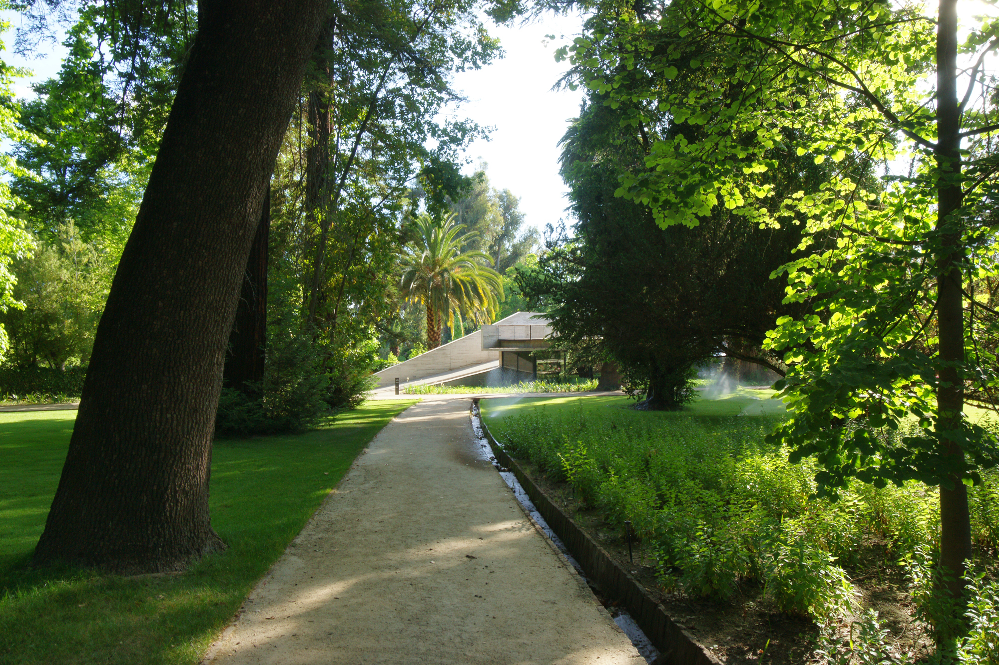 Gallery of Park and Residence 'Las Majadas de Pirque' / Lyon Bosch ...