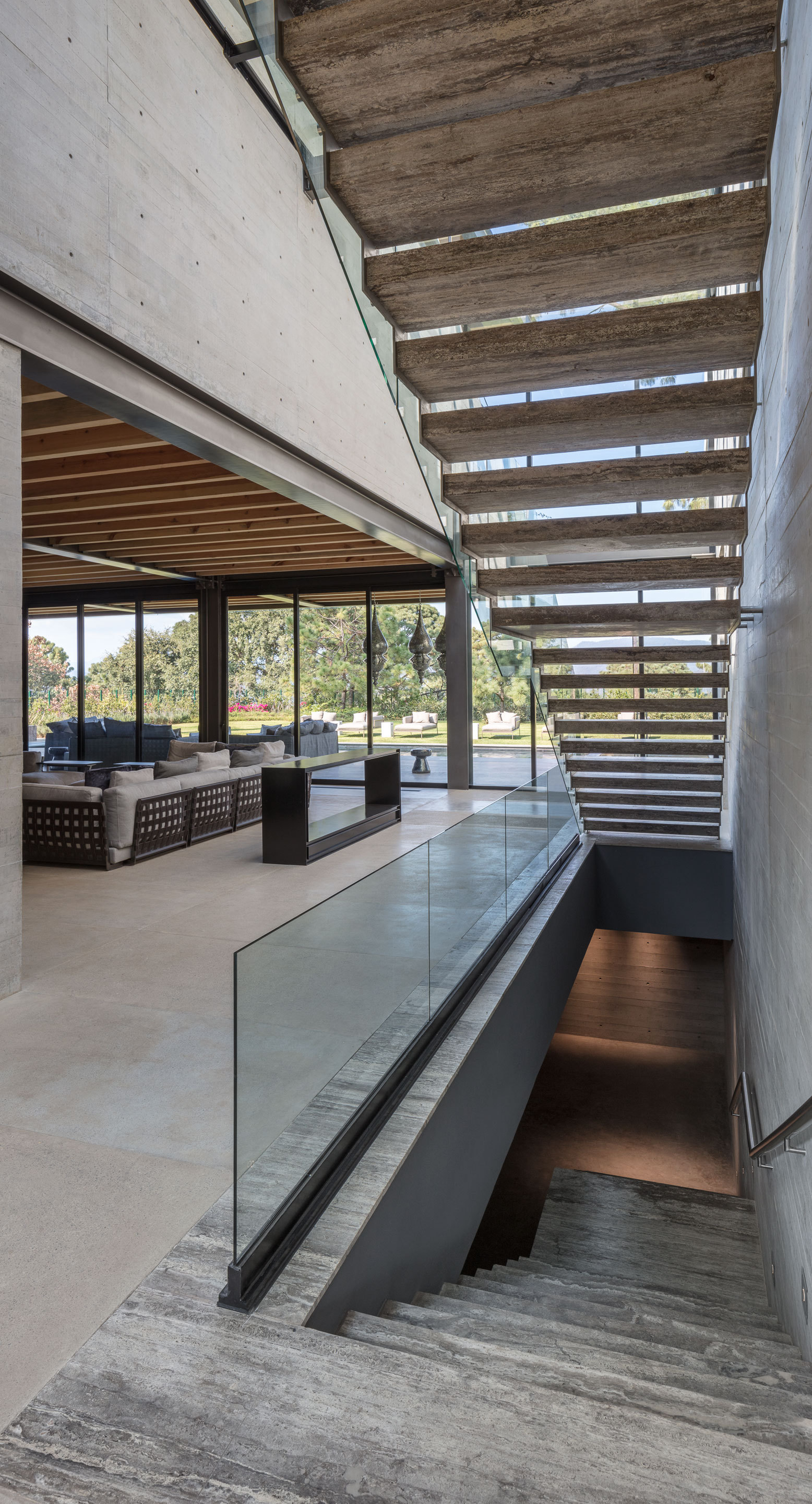 Galería de Casa vista al Lago / grupoarquitectura - 14