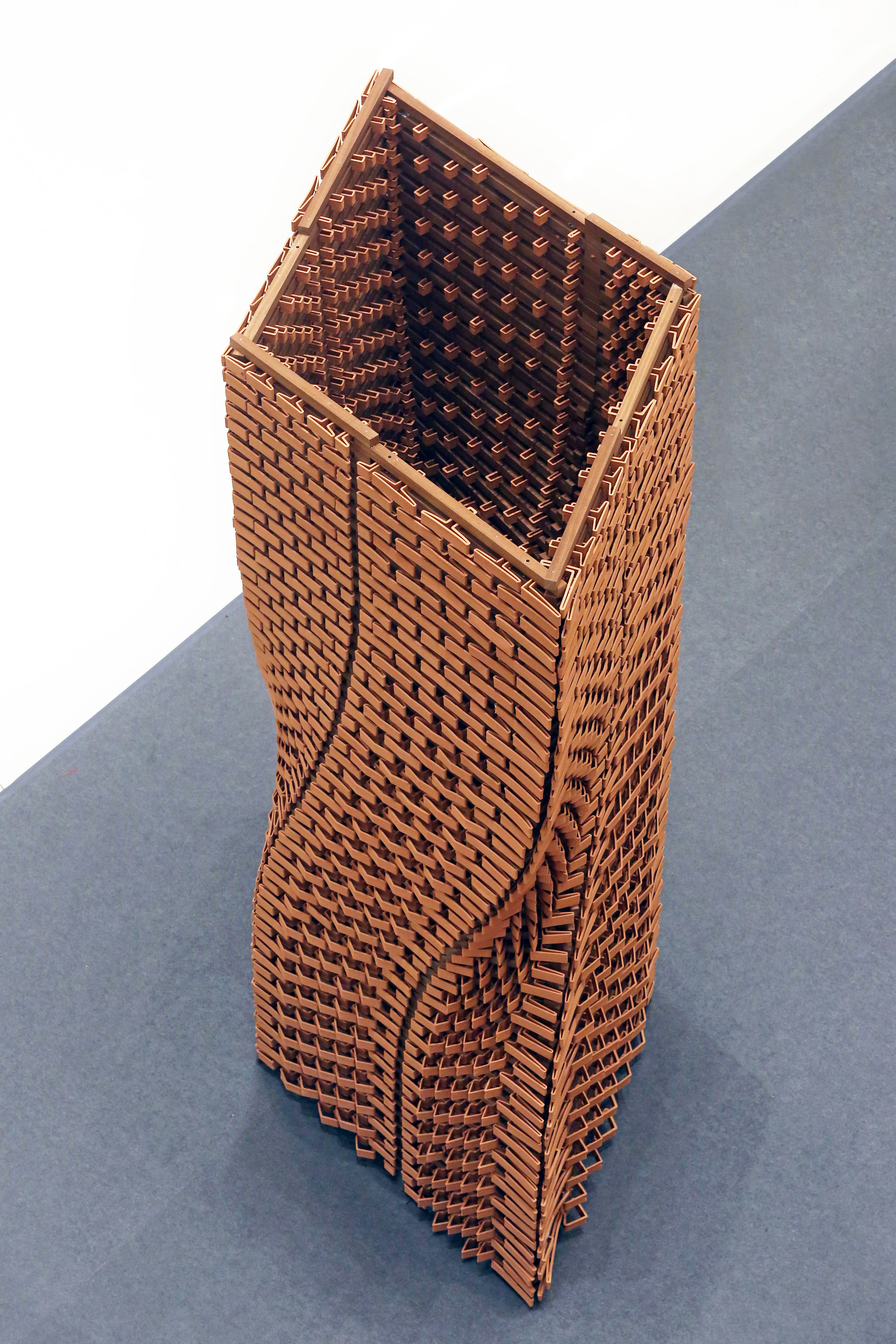Gallery of More Than 2,000 Unique Robotically Manufactured Bricks ...
