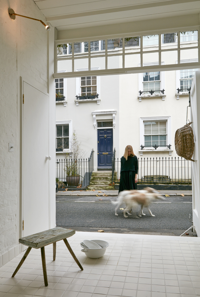 Gallery of Minimalist Home for Egg Boutique Owner / Jonathan Tuckey ...