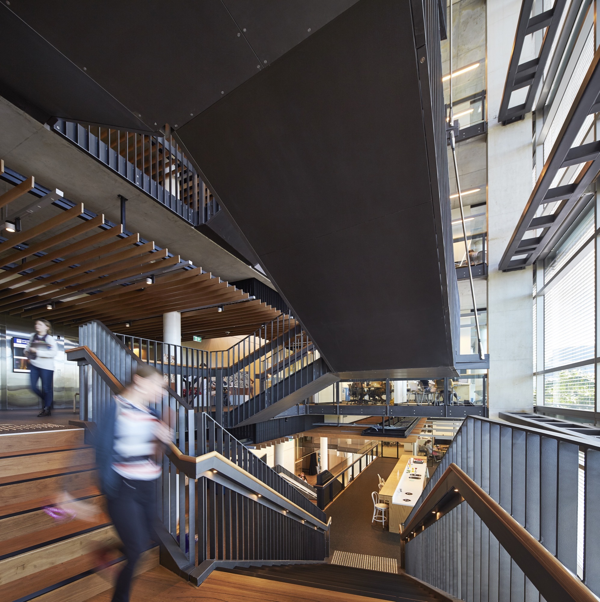 Gallery of Creative Industries Precinct 2, Queensland University of ...