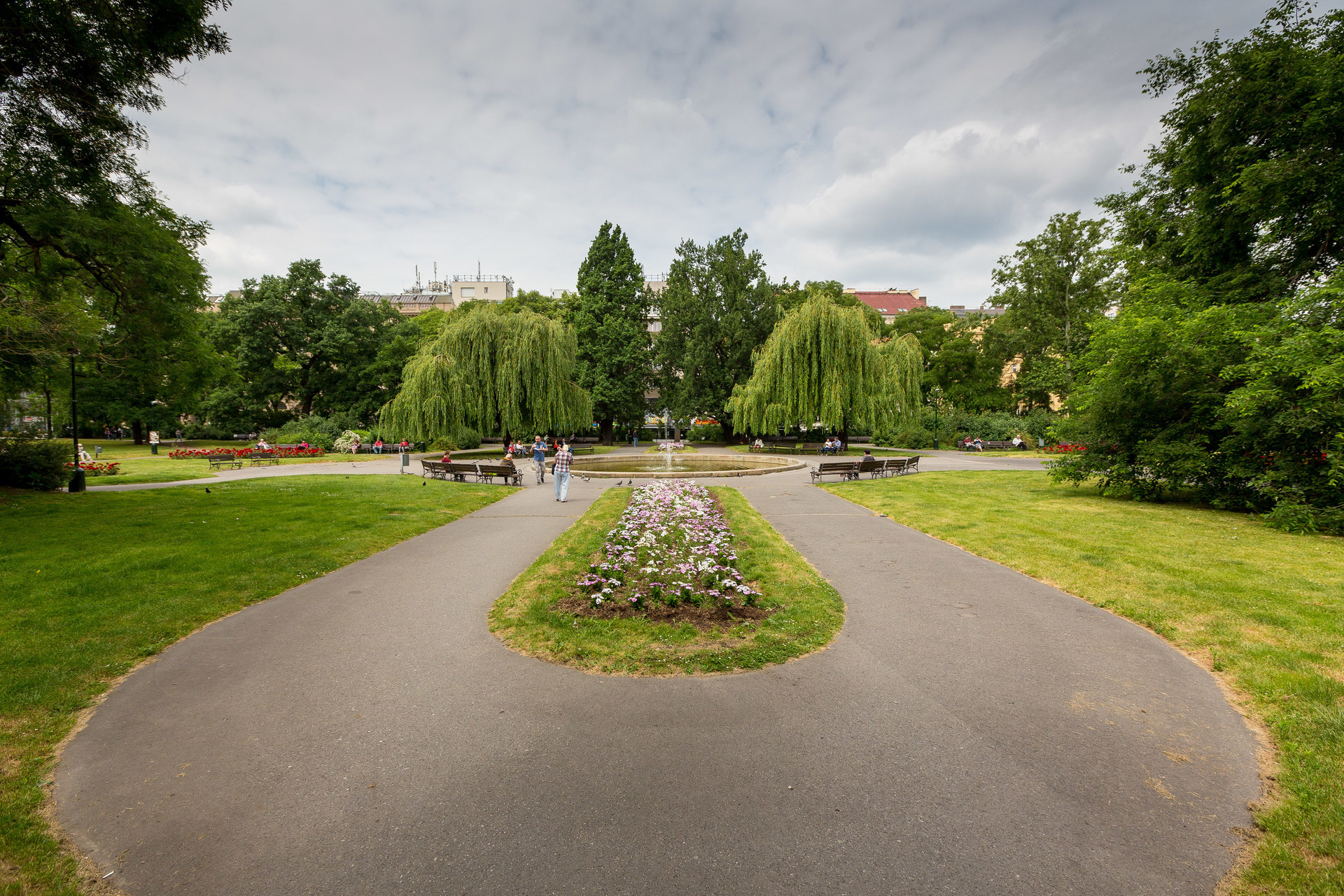 Call for Ideas: Revitalisation of Charles Square Park | ArchDaily