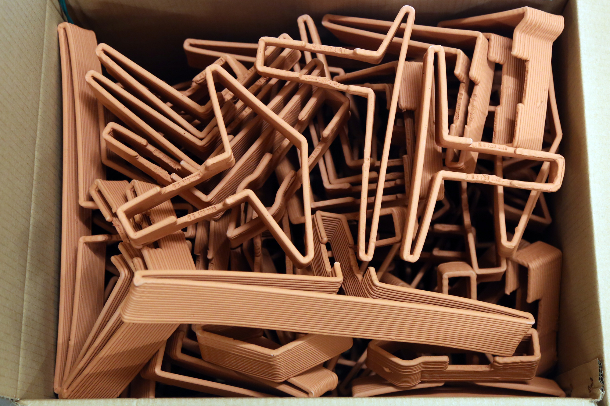 Gallery of More Than 2,000 Unique Robotically Manufactured Bricks ...