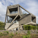 Simple House / Moon Hoon | ArchDaily
