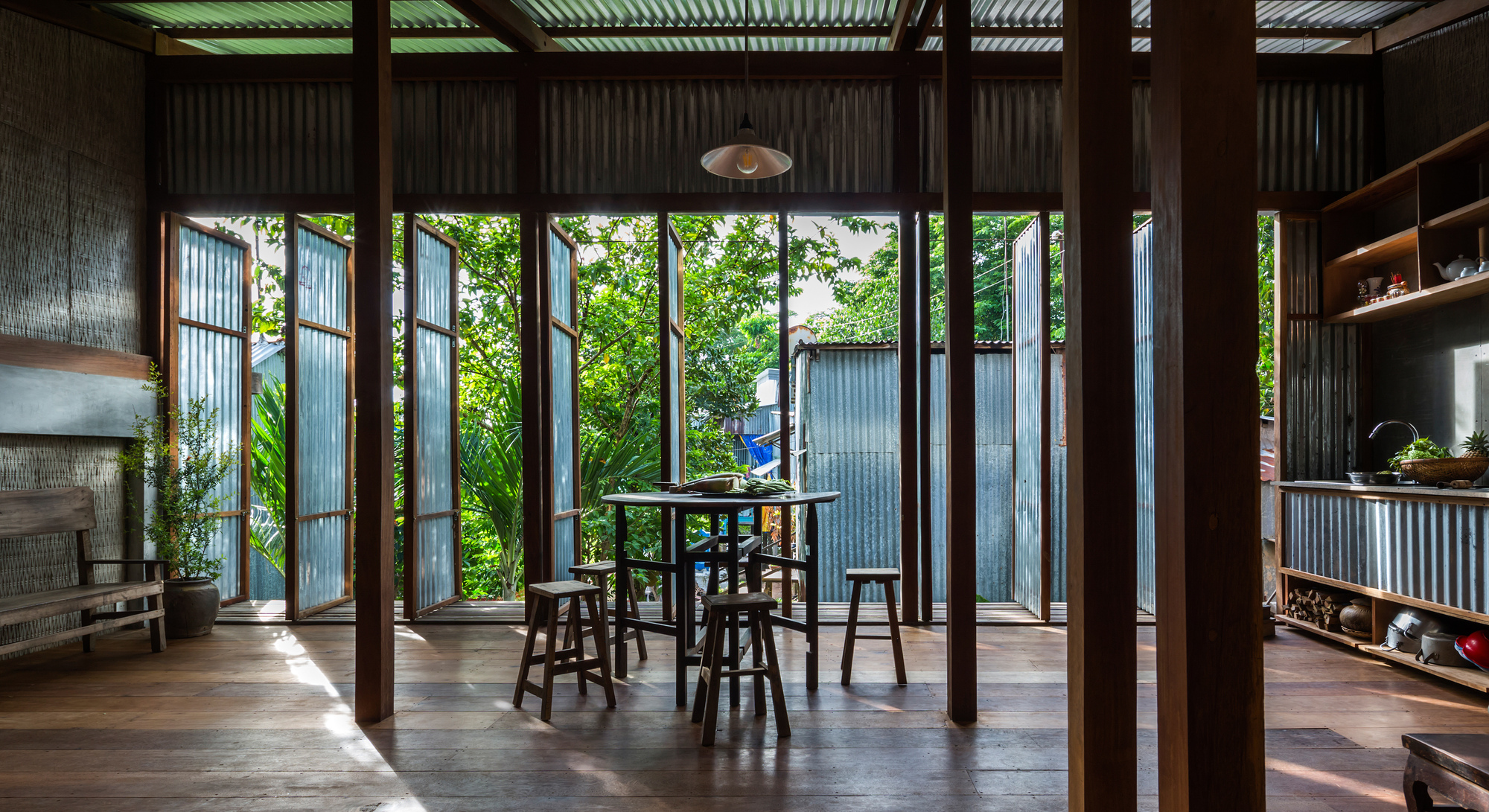 Gallery of House in Chau Doc / NISHIZAWAARCHITECTS - 4