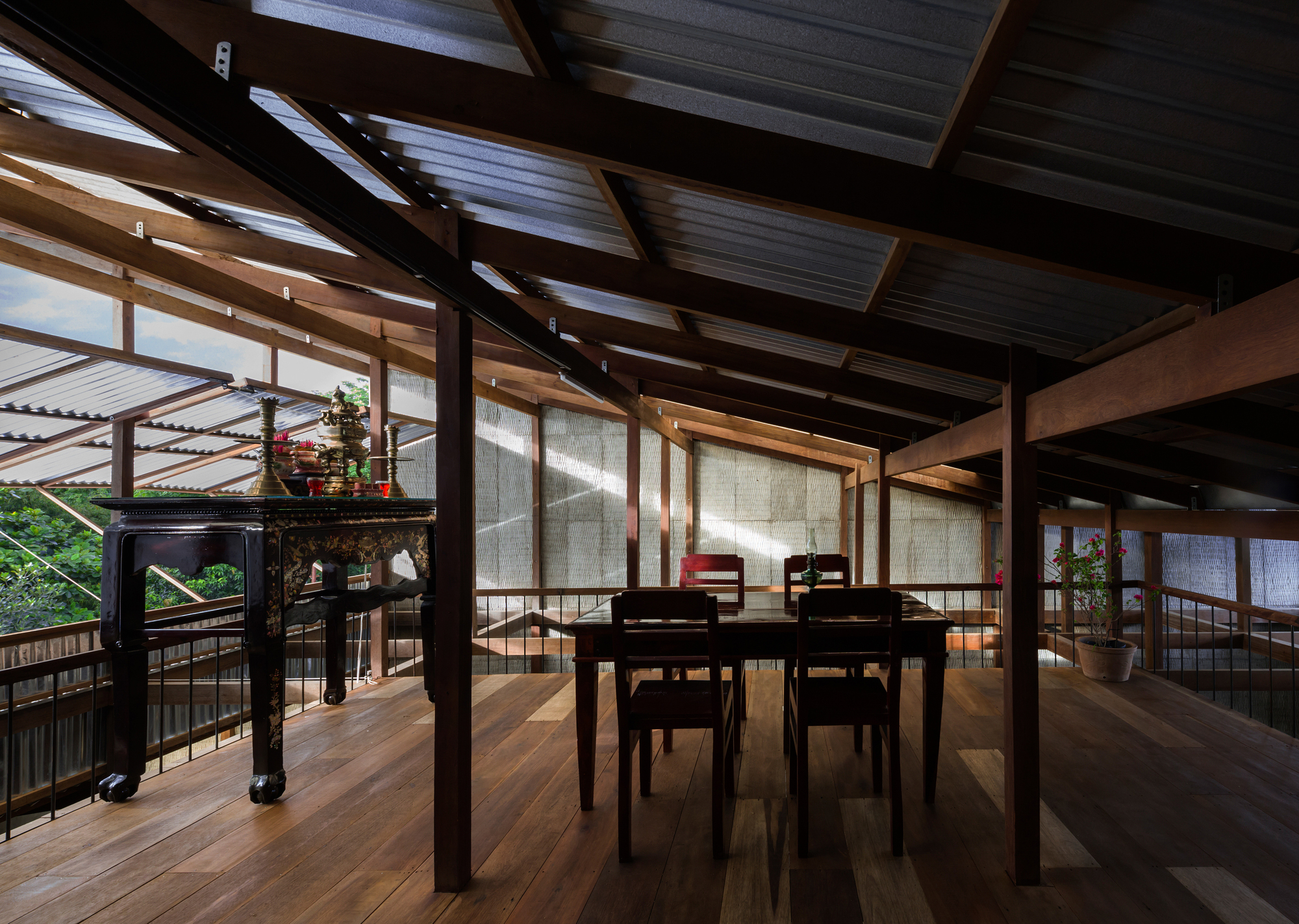Gallery of House in Chau Doc / NISHIZAWAARCHITECTS - 5