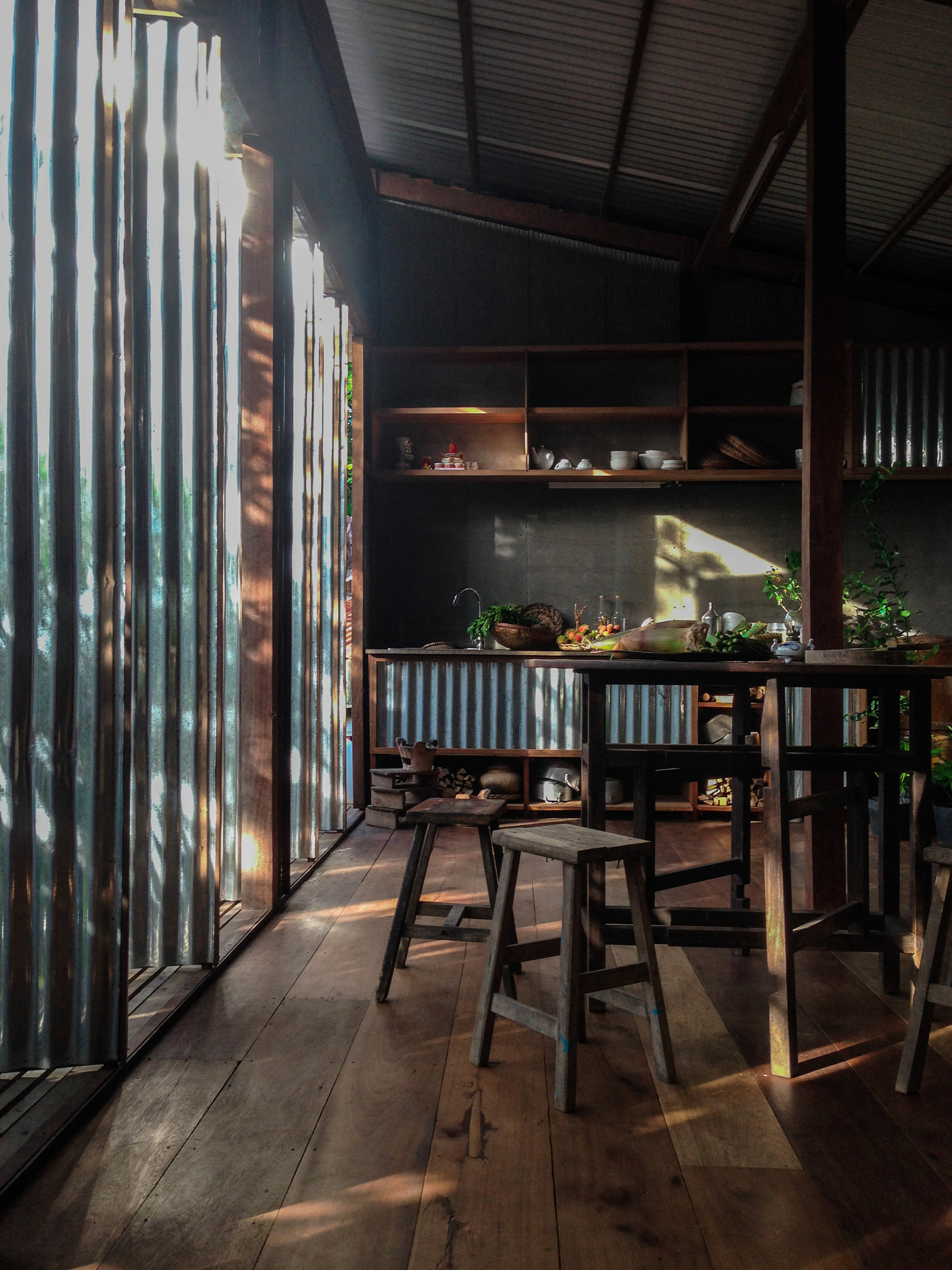 Gallery of House in Chau Doc / NISHIZAWAARCHITECTS - 24
