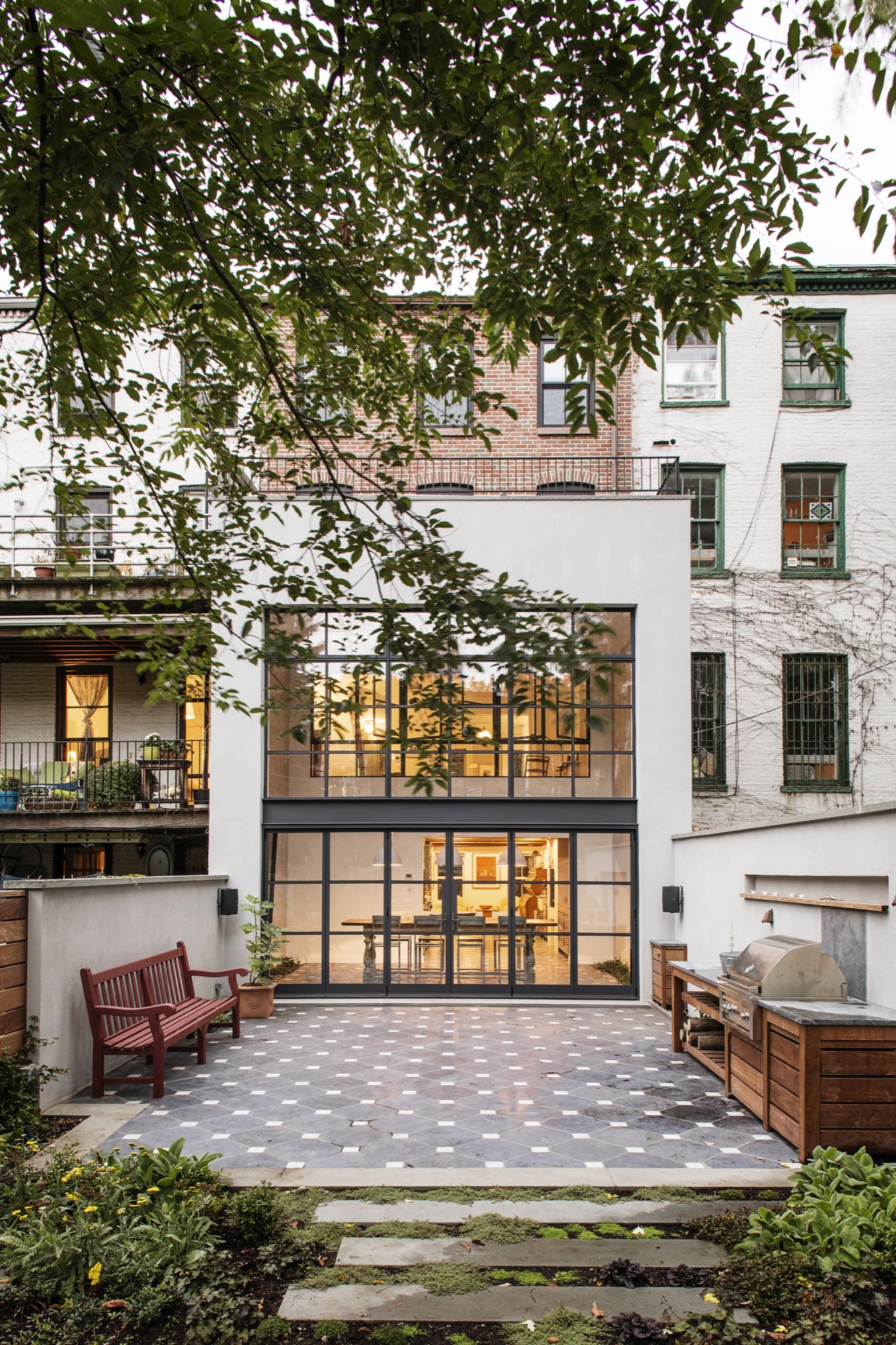 Gallery of Cumberland Street Townhouse / Elizabeth Roberts Architecture ...