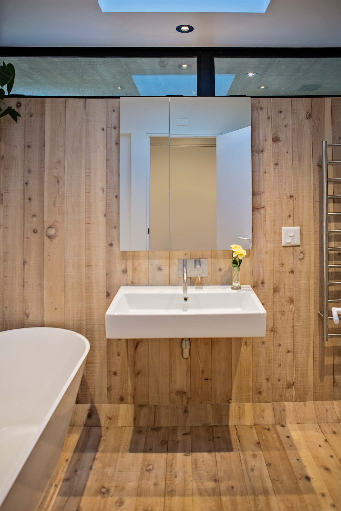 Gallery of Back Country House / LTD Architectural Design Studio - 11