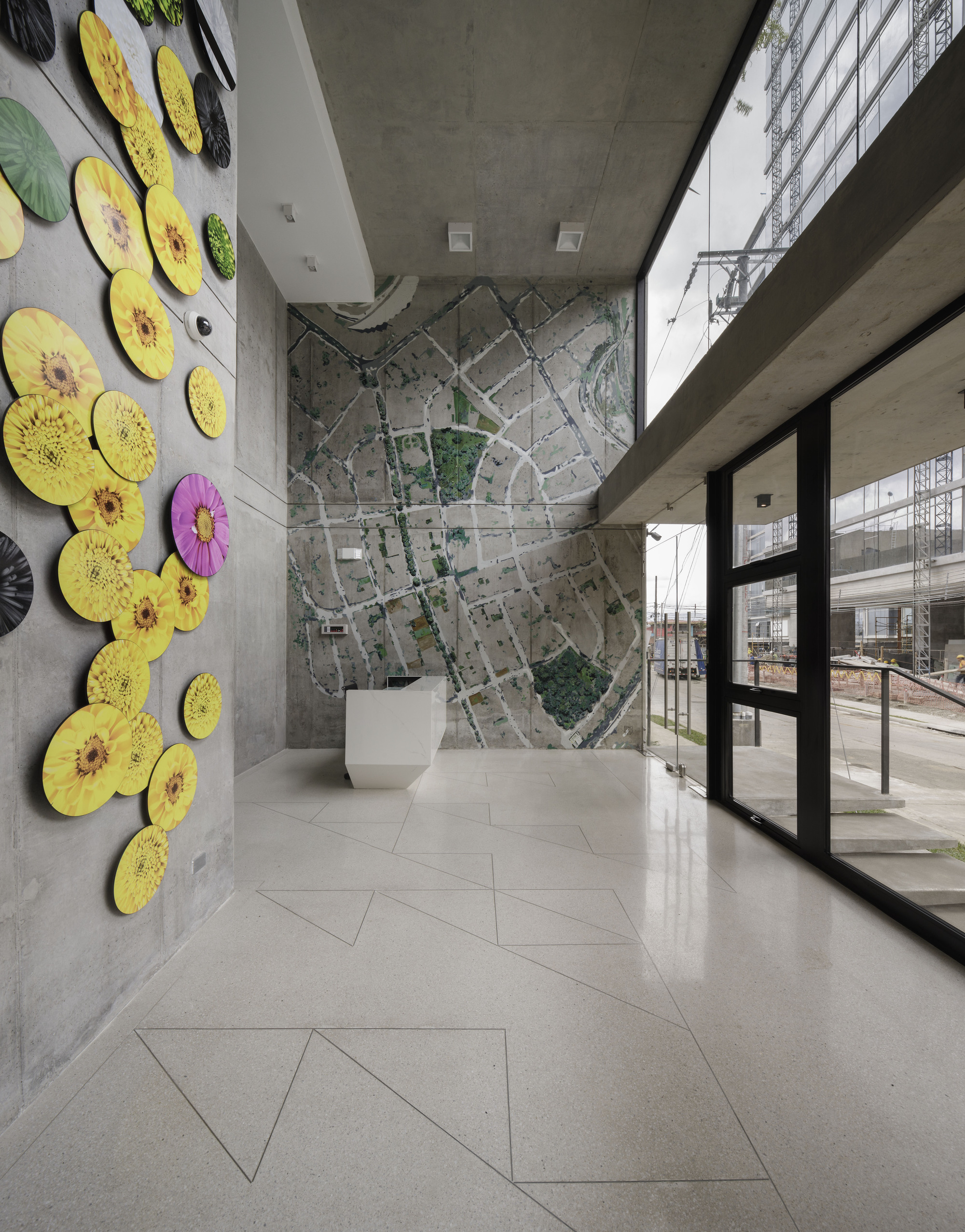 Gallery of ONE Apartment Building / JSARQ - 3