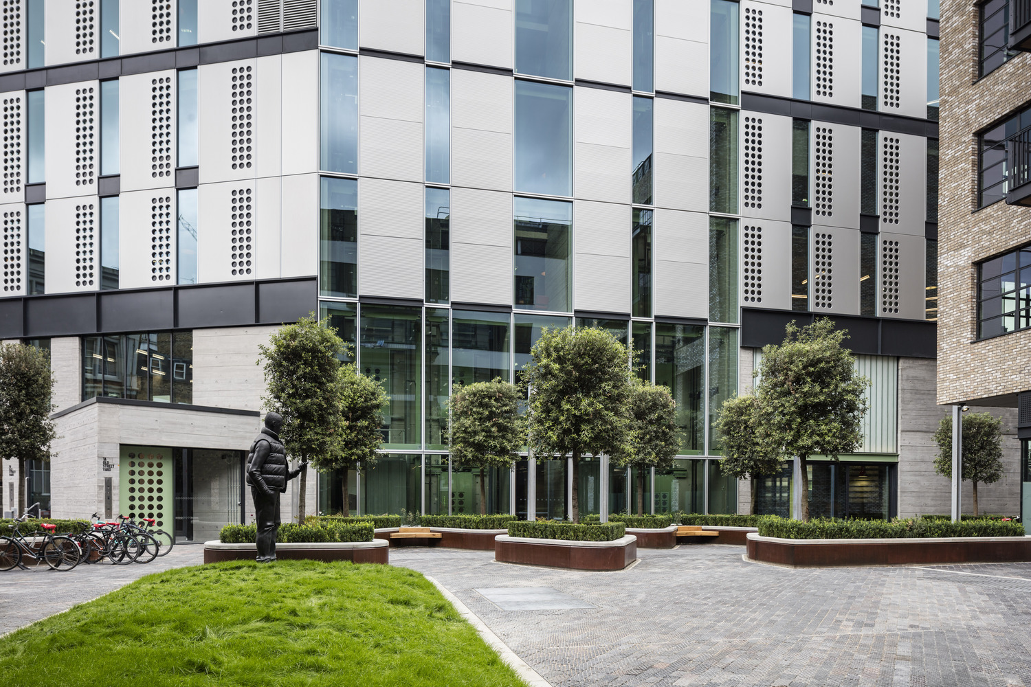 Gallery of White Collar Factory / Allford Hall Monaghan Morris - 8