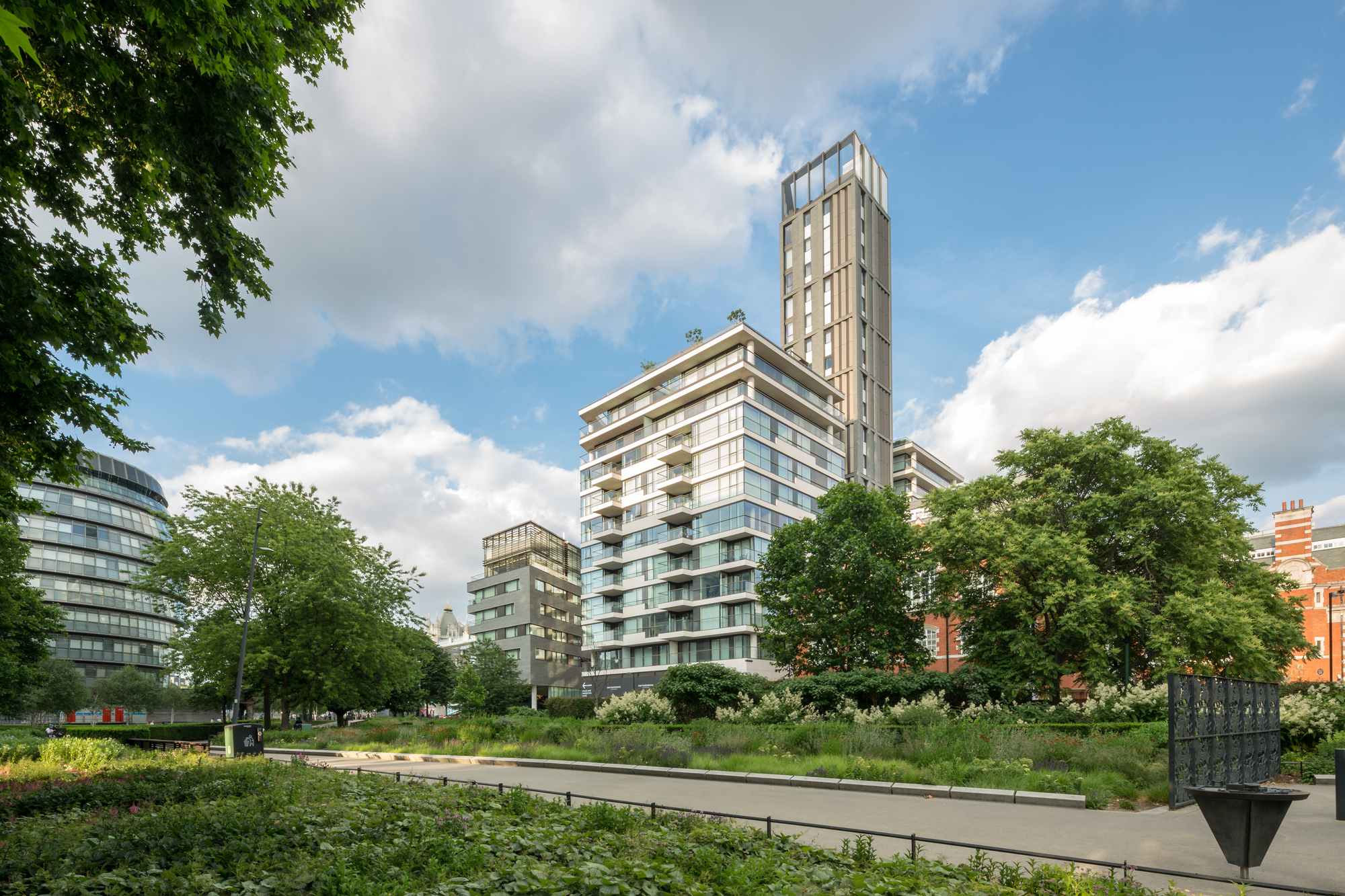 Gallery of One Tower Bridge / Squire and Partners - 8