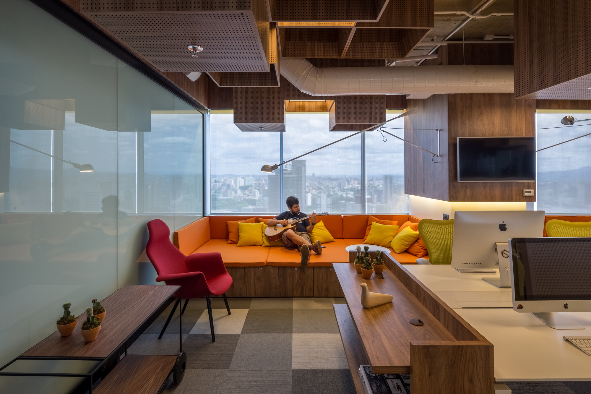 Galeria de Studio Sol / Todos Arquitetura + Estudio Guto Requena - 10