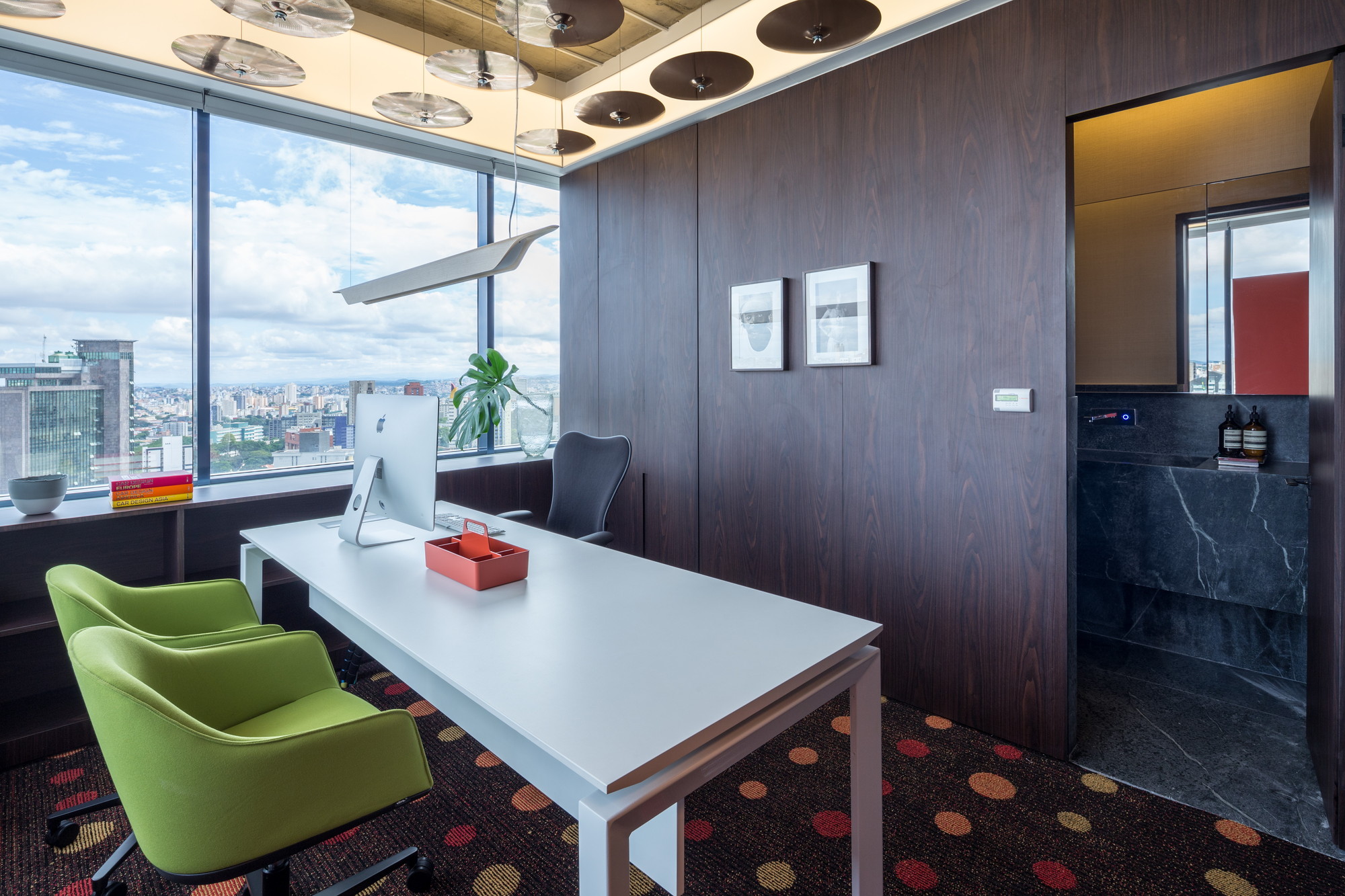 Galeria de Studio Sol / Todos Arquitetura + Estudio Guto Requena - 20