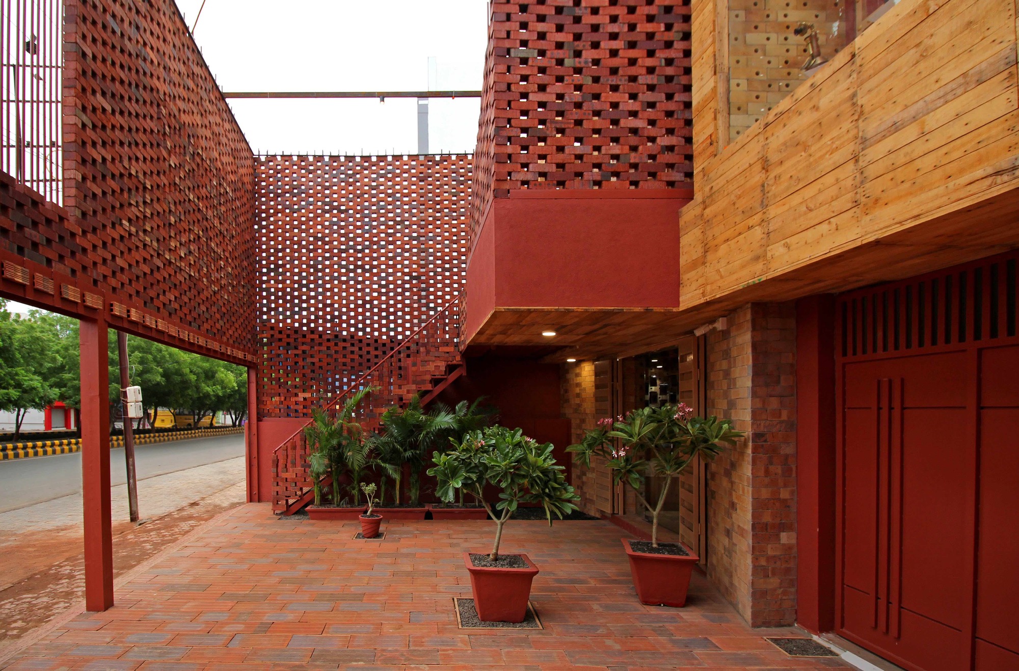 Gallery of Mobile Retail Space / I-Con Architects and Urban Planners - 22