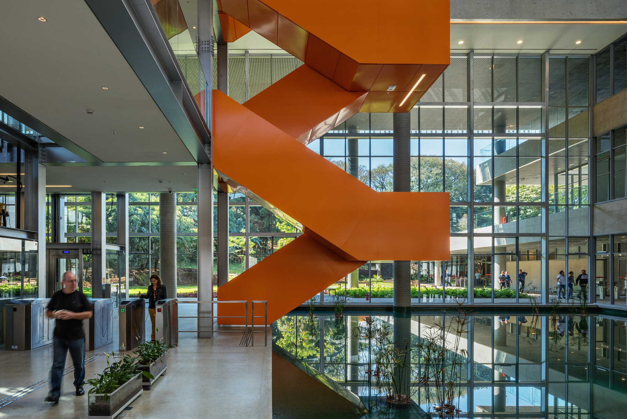 Gallery of NASP Headquarters / Dal Pian Arquitetos - 23