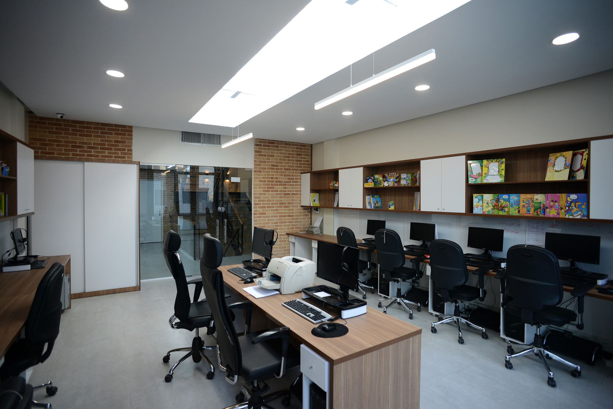 Gallery of Sarmashgh Office / Kohankhesht Architecture Group - 20