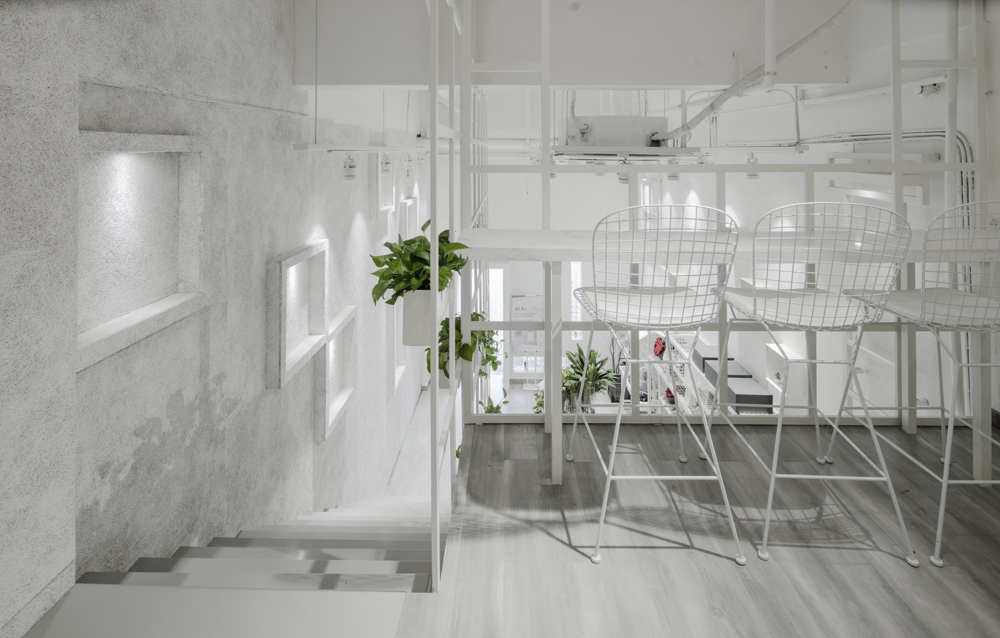 Gallery of 37° White / D+space design - 13