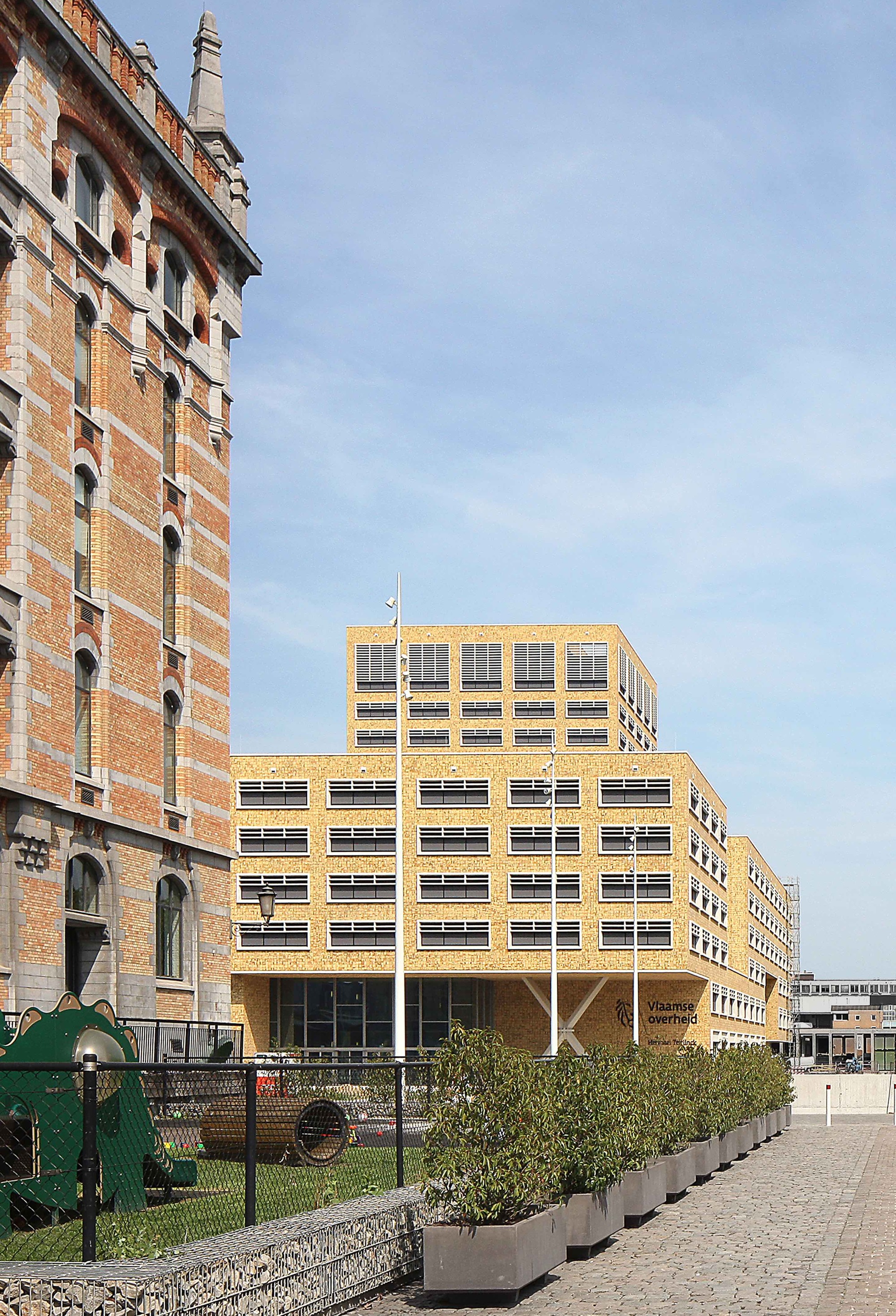 Gallery of Herman Teirlinck Building / Neutelings Riedijk Architects ...