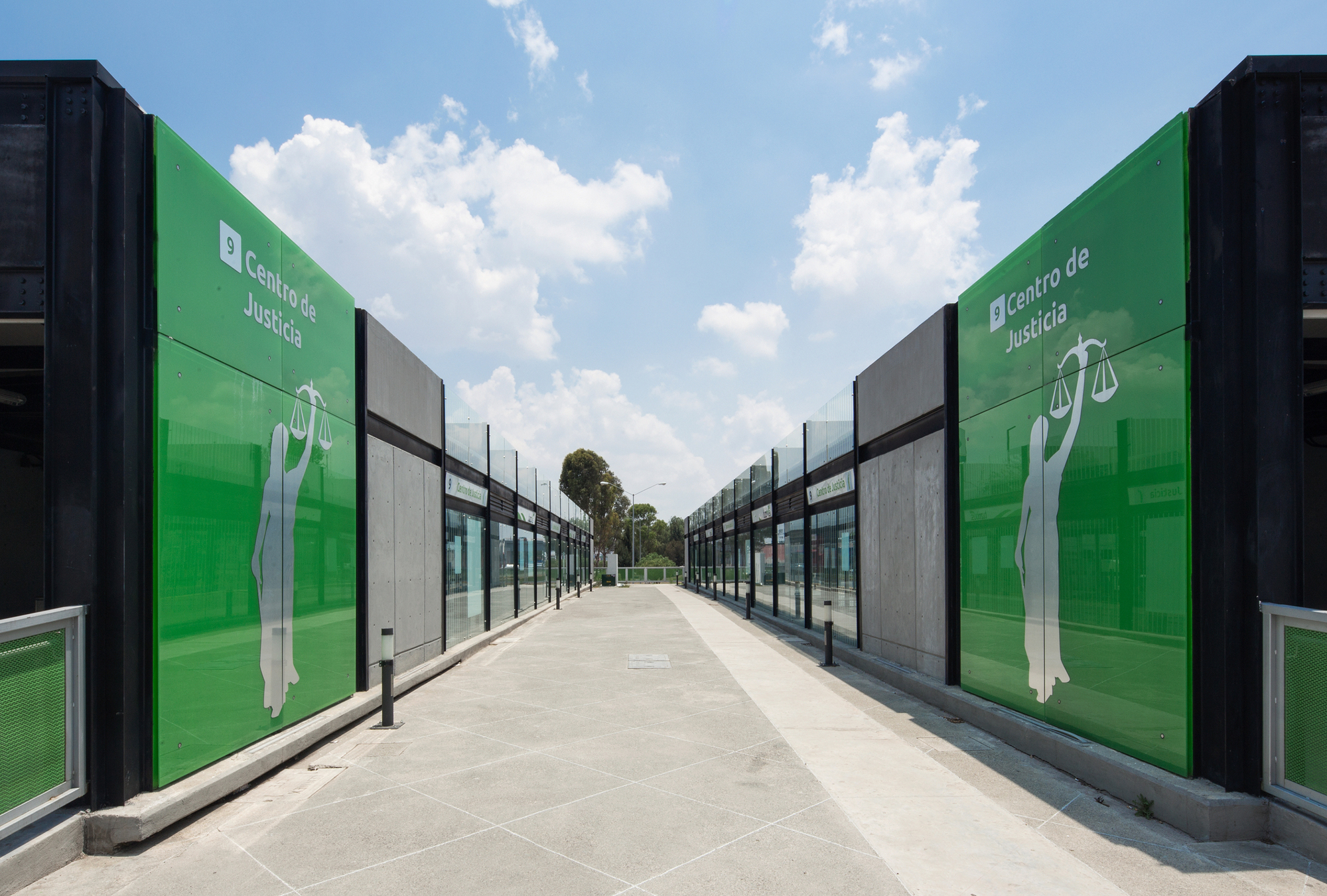 Galería de TUZOBUS / Aarón Carrillo Díaz - 4