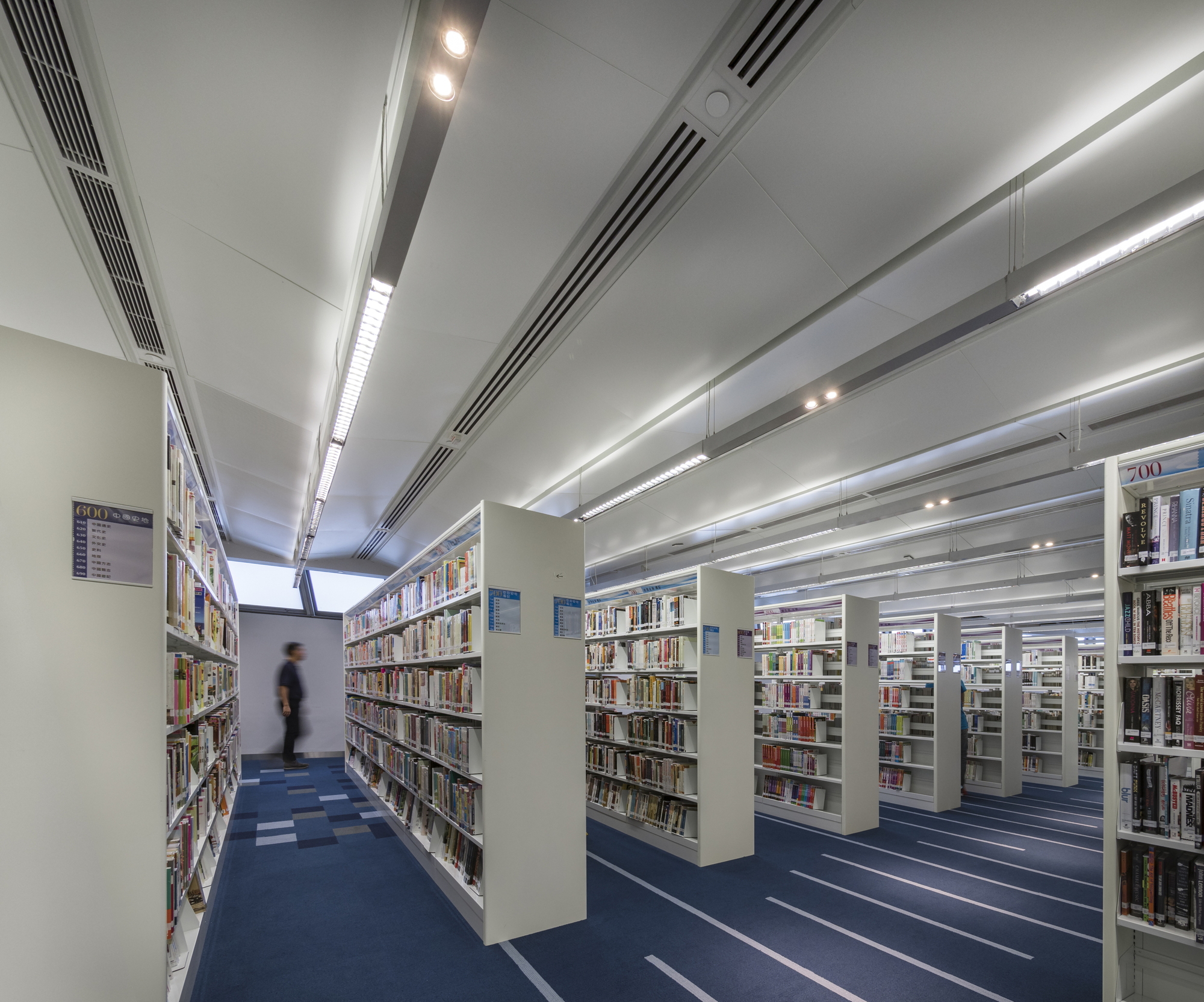 Gallery of Yuen Long District Library & Indoor Recreational Centre / P ...