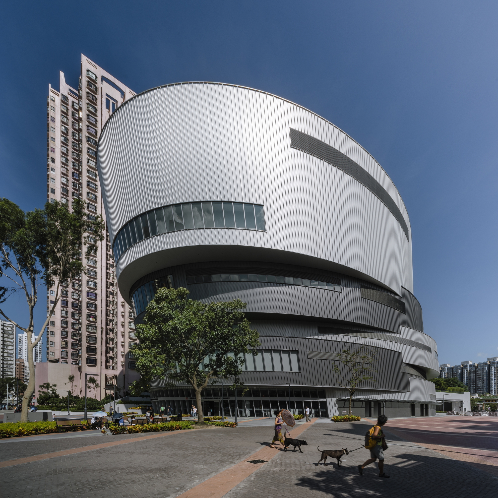 Gallery of Yuen Long District Library & Indoor Recreational Centre / P ...