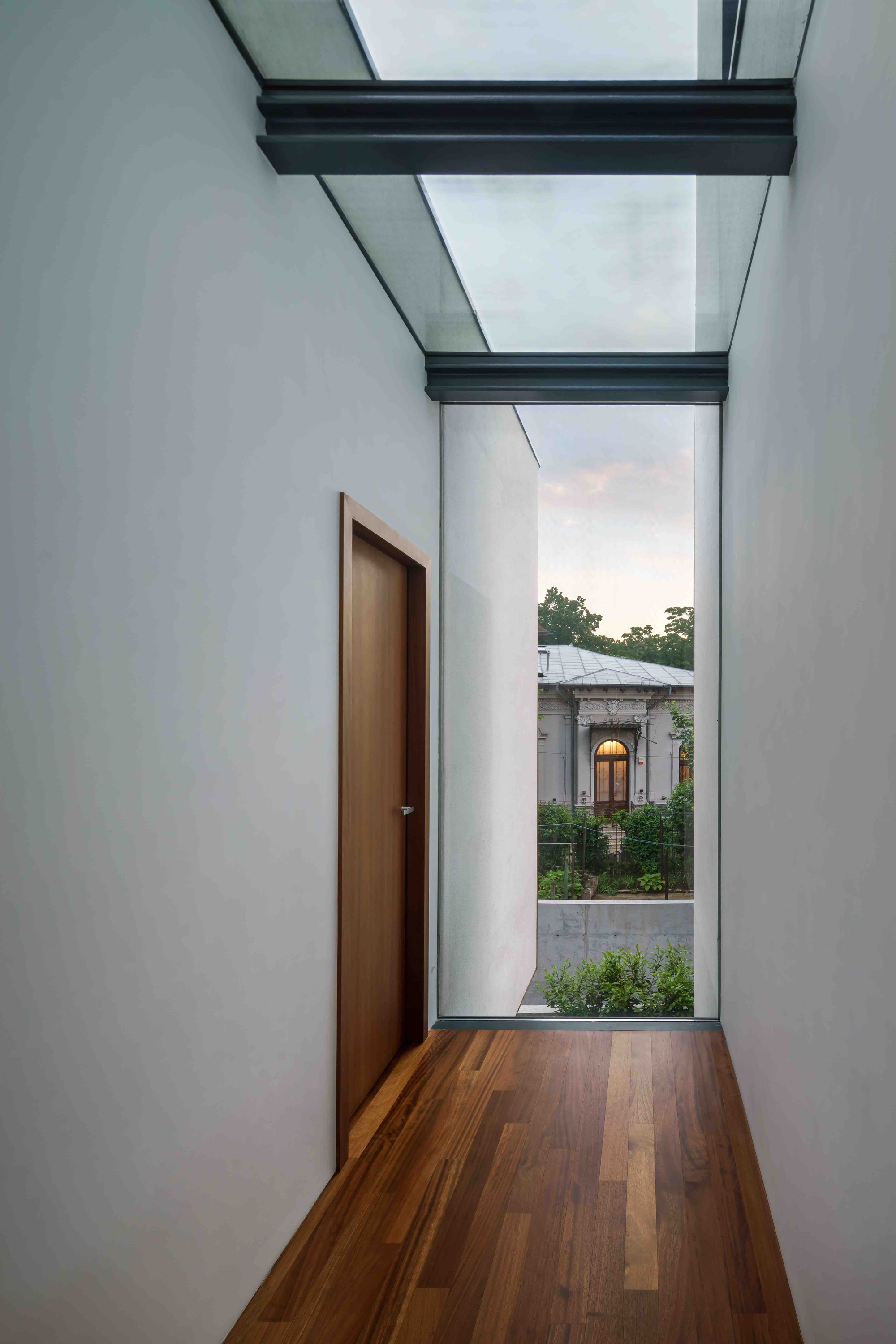 Gallery of Racovita House / Corina Dindareanu - 14