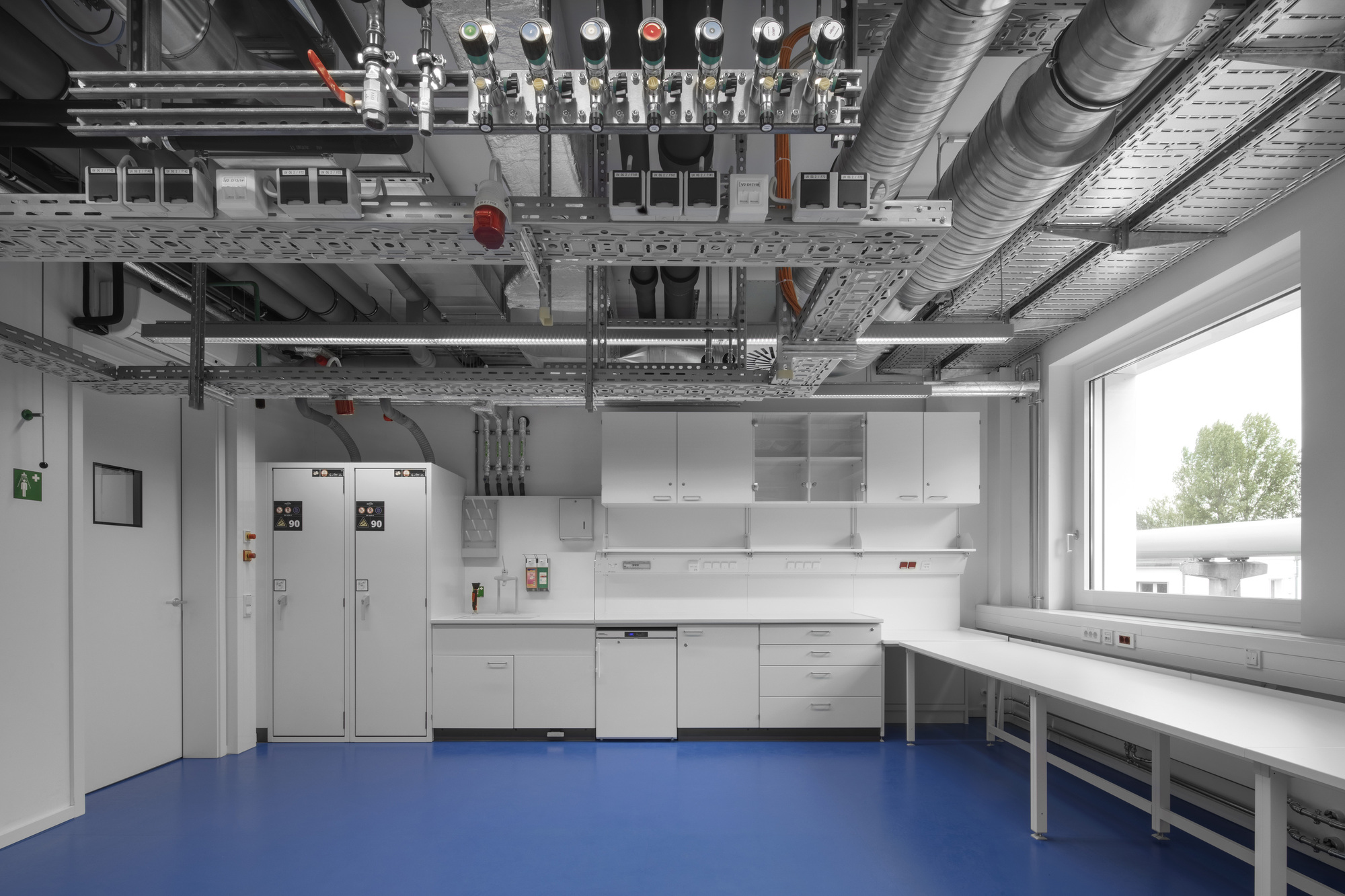 Gallery of TROPOS Laboratory Modules / Schulz und Schulz - 21