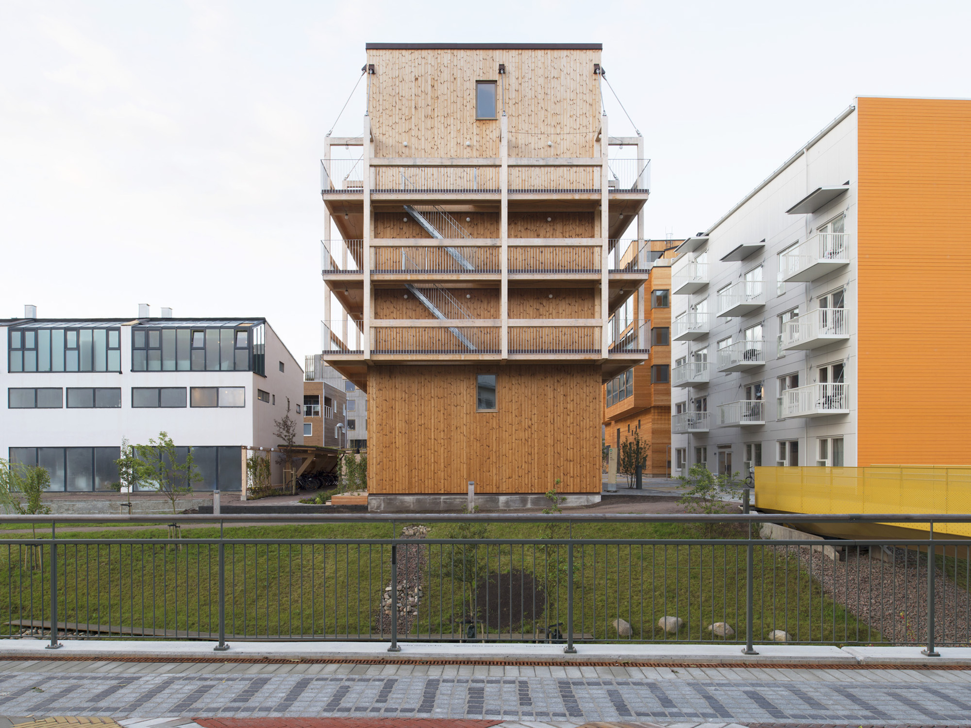 Gallery of The Wooden Box House / Spridd - 7