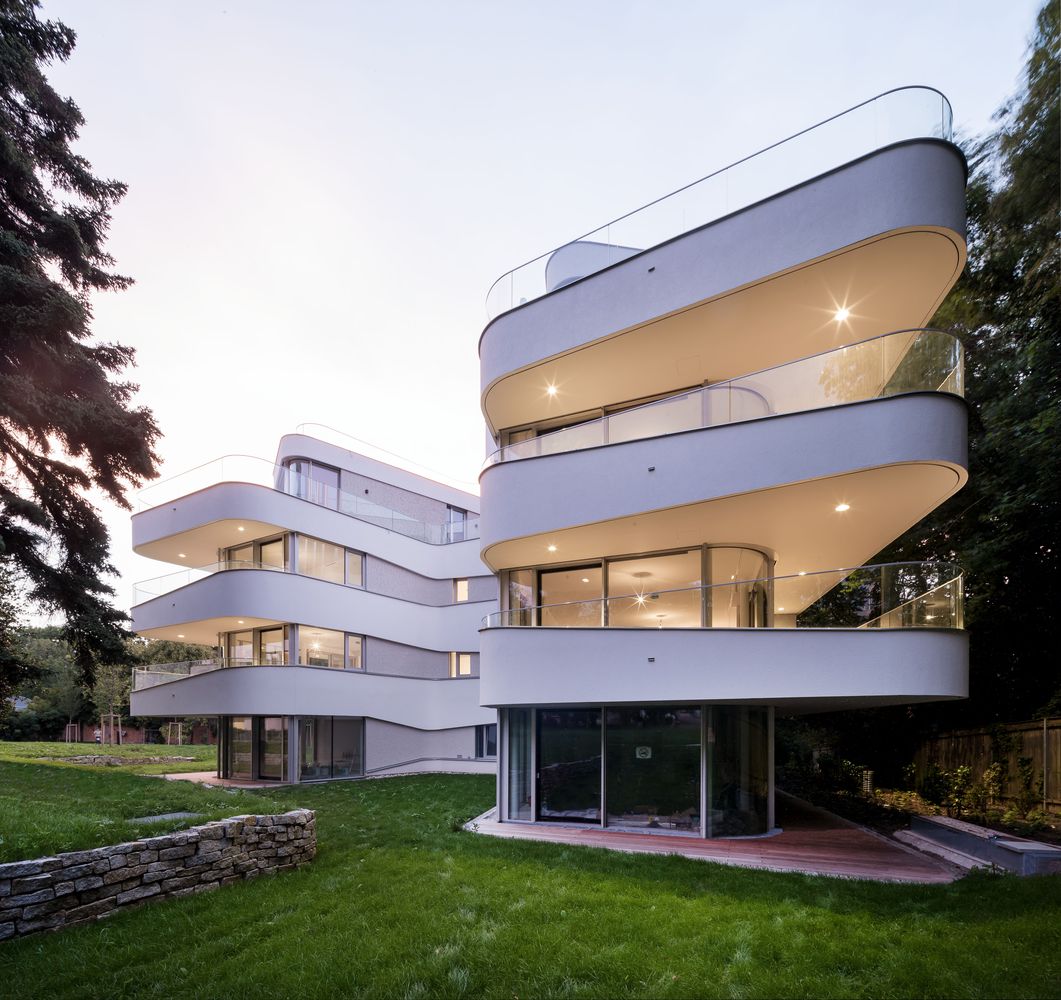 Gallery of Butterfly Houses / GERNER GERNER PLUS - 2