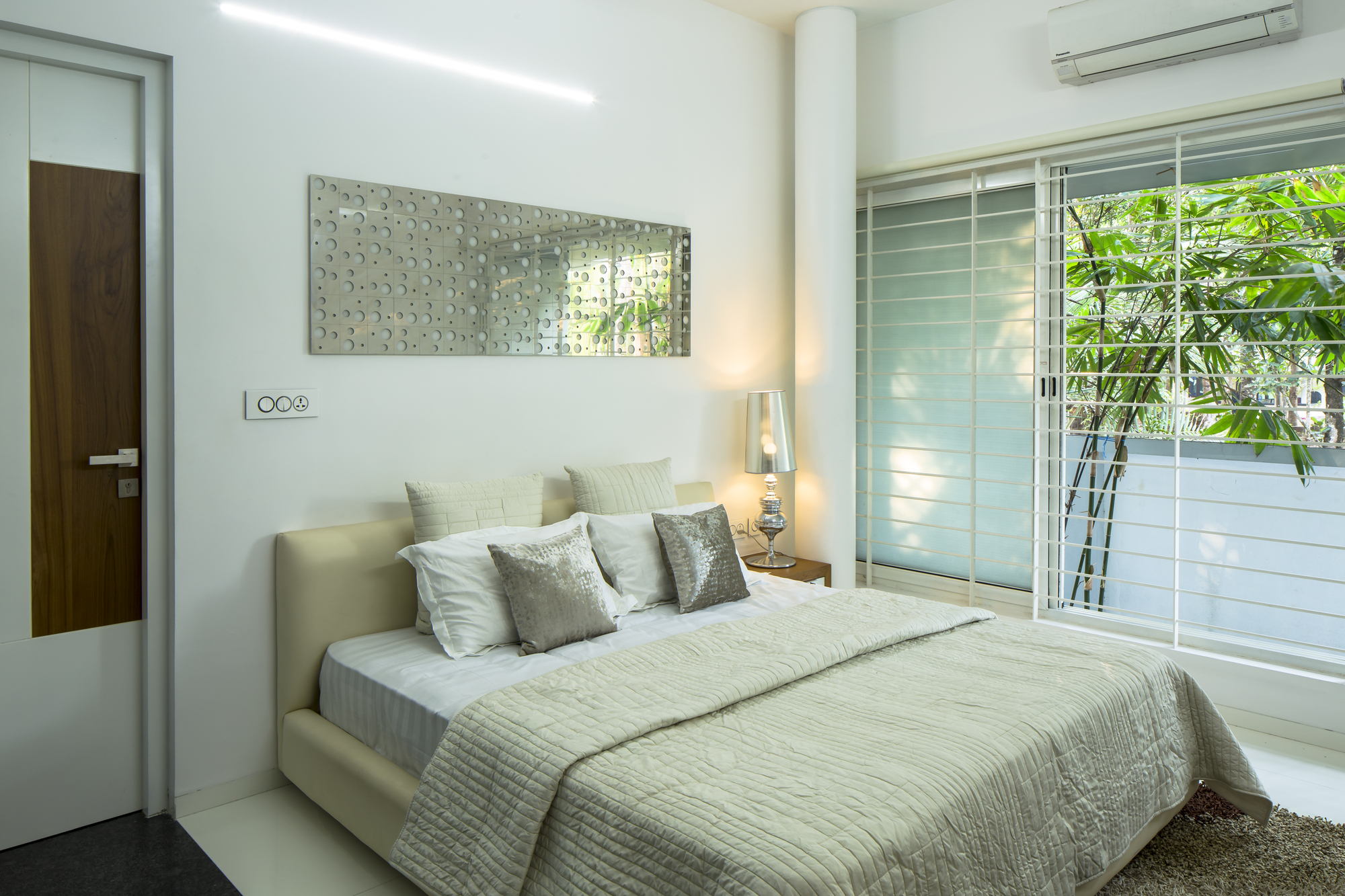 Gallery of The Floating Parasol House / LIJO.RENY.architects - 19