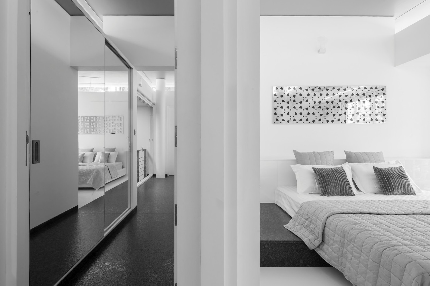 Gallery of The Floating Parasol House / LIJO.RENY.architects - 24