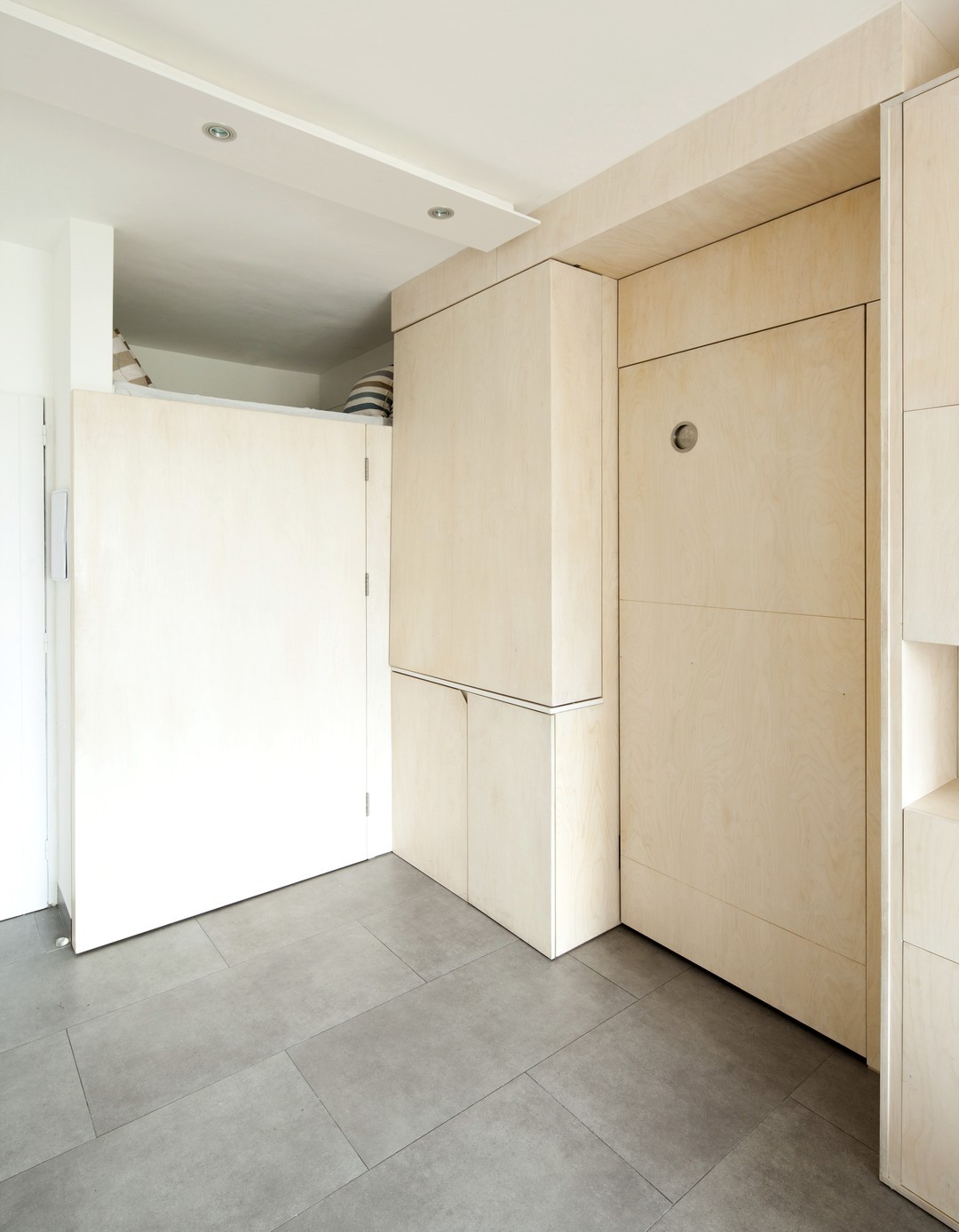 Gallery of This All-In-One Piece of Furniture Is A Tiny House Must-Have - 7