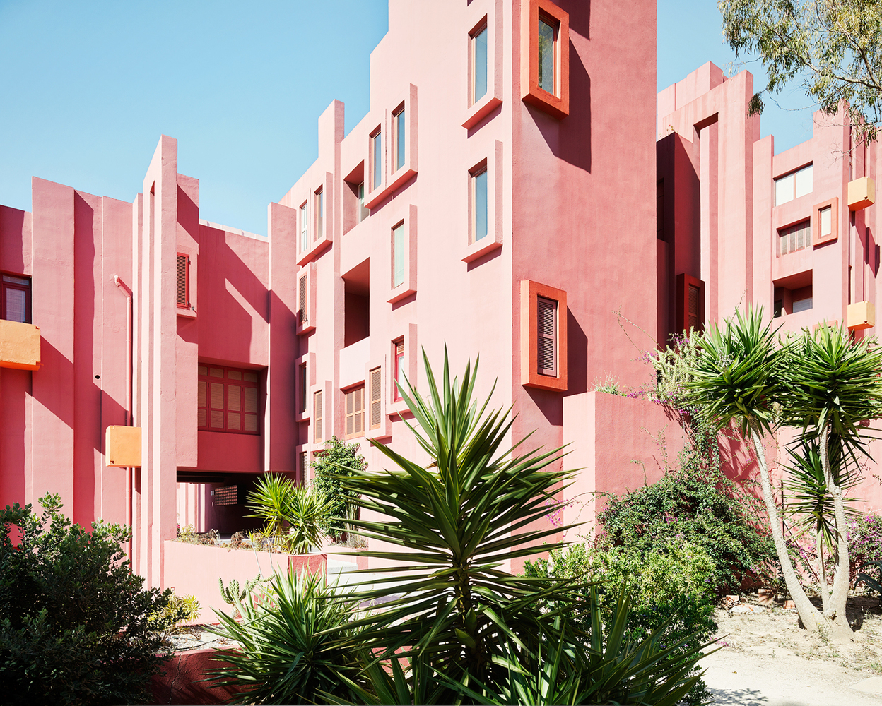 7 Architects Who Weren't Afraid to Use Color | ArchDaily