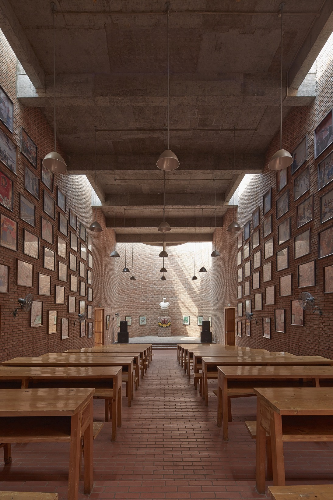 Clock Museum Of the Cultural Revolution / Jiakun Architects | ArchDaily