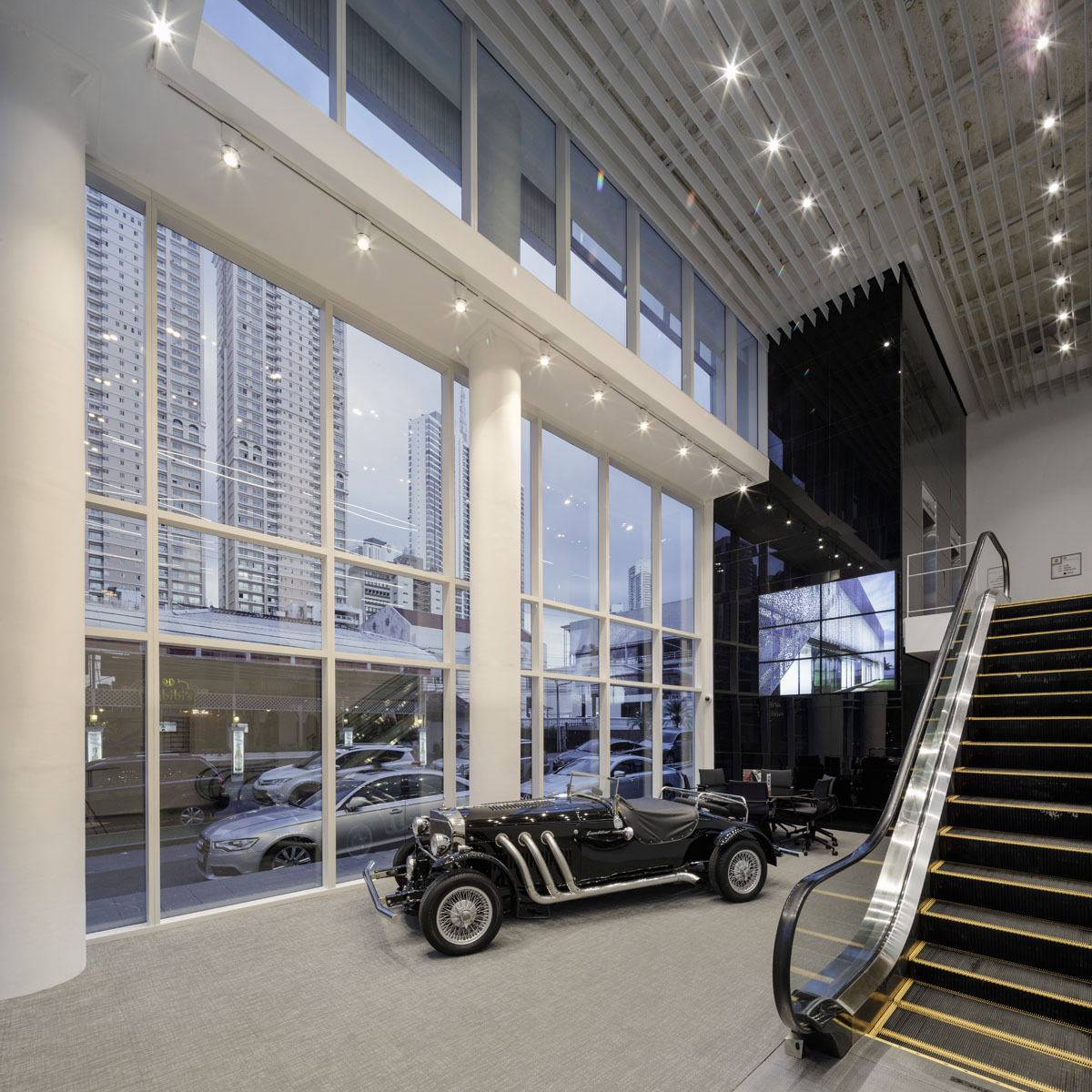 Galería de MALLOL DESIGN HOUSE / Mallol Arquitectos - 16