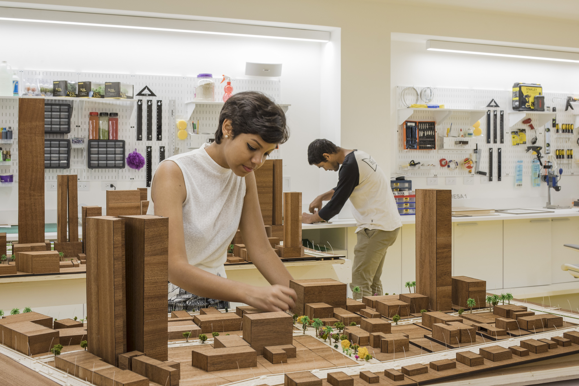 Galería de MALLOL DESIGN HOUSE / Mallol - 11