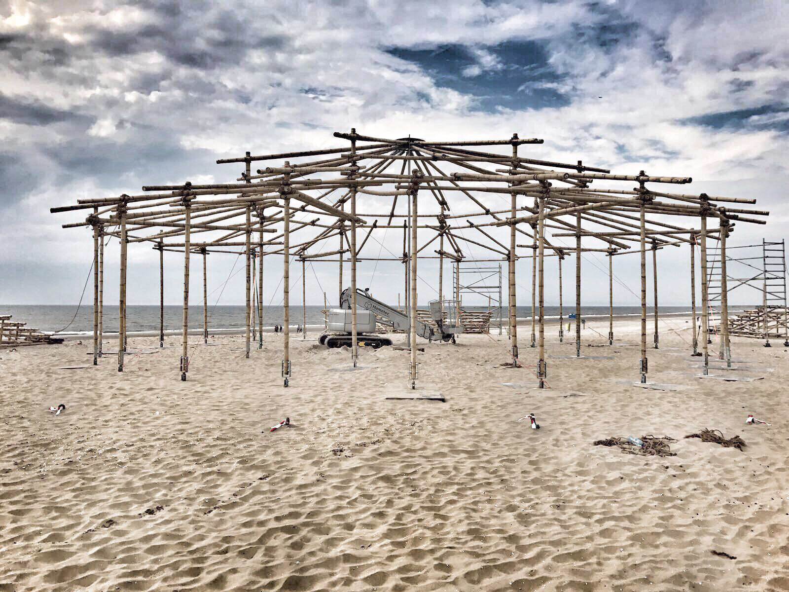 Gallery of 5800 Individual Bamboo Poles Stand Tall as a Lightweight ...